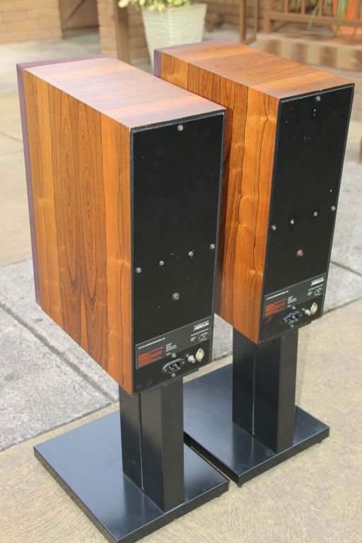 Meridian Audio M2 Floorstanding Loudspeakers - Floorstanders & Large ...