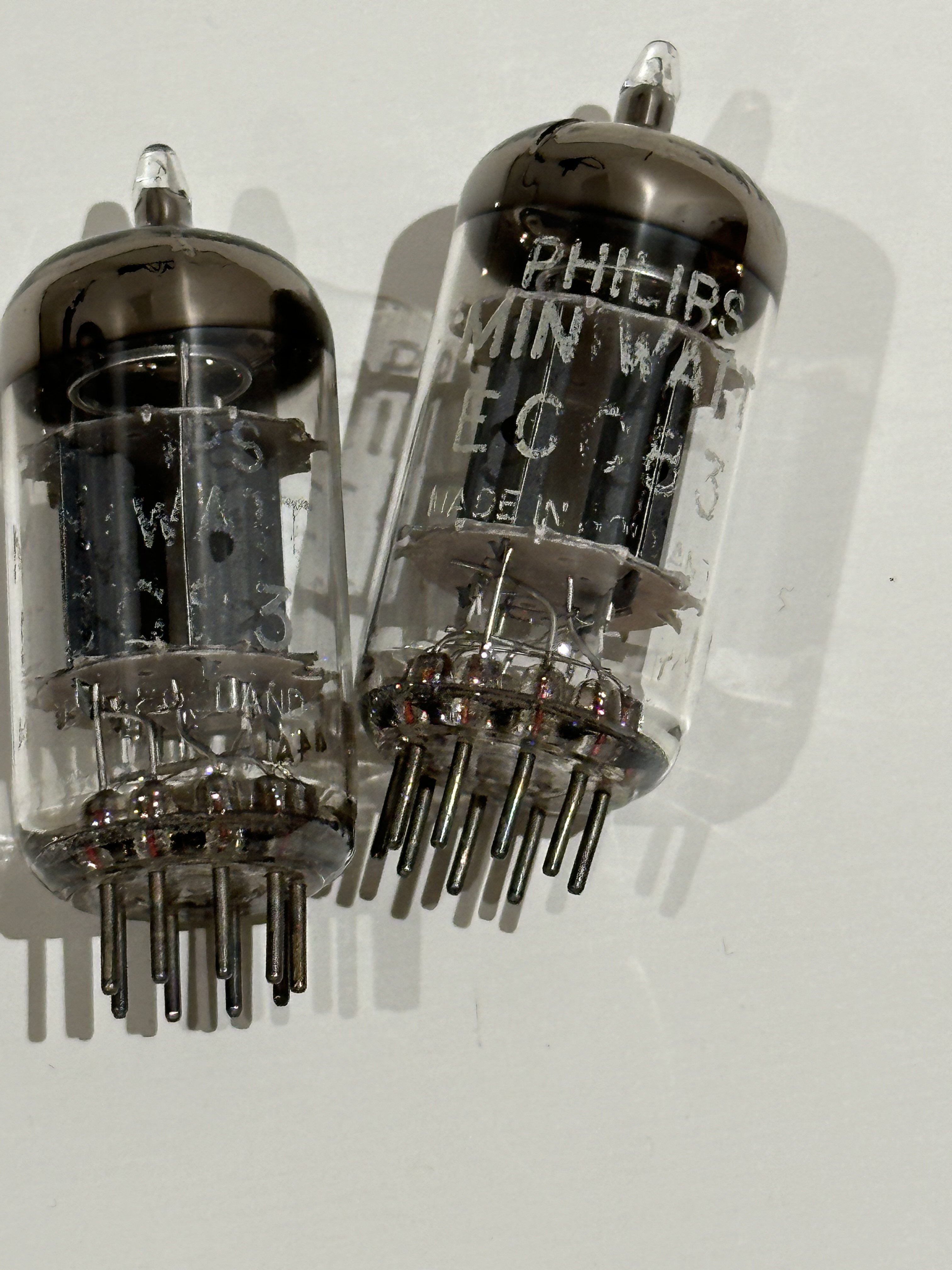 Philips Miniwatt ECC83/12AX7 Valves/Tubes - Valves / Tubes - StereoNET