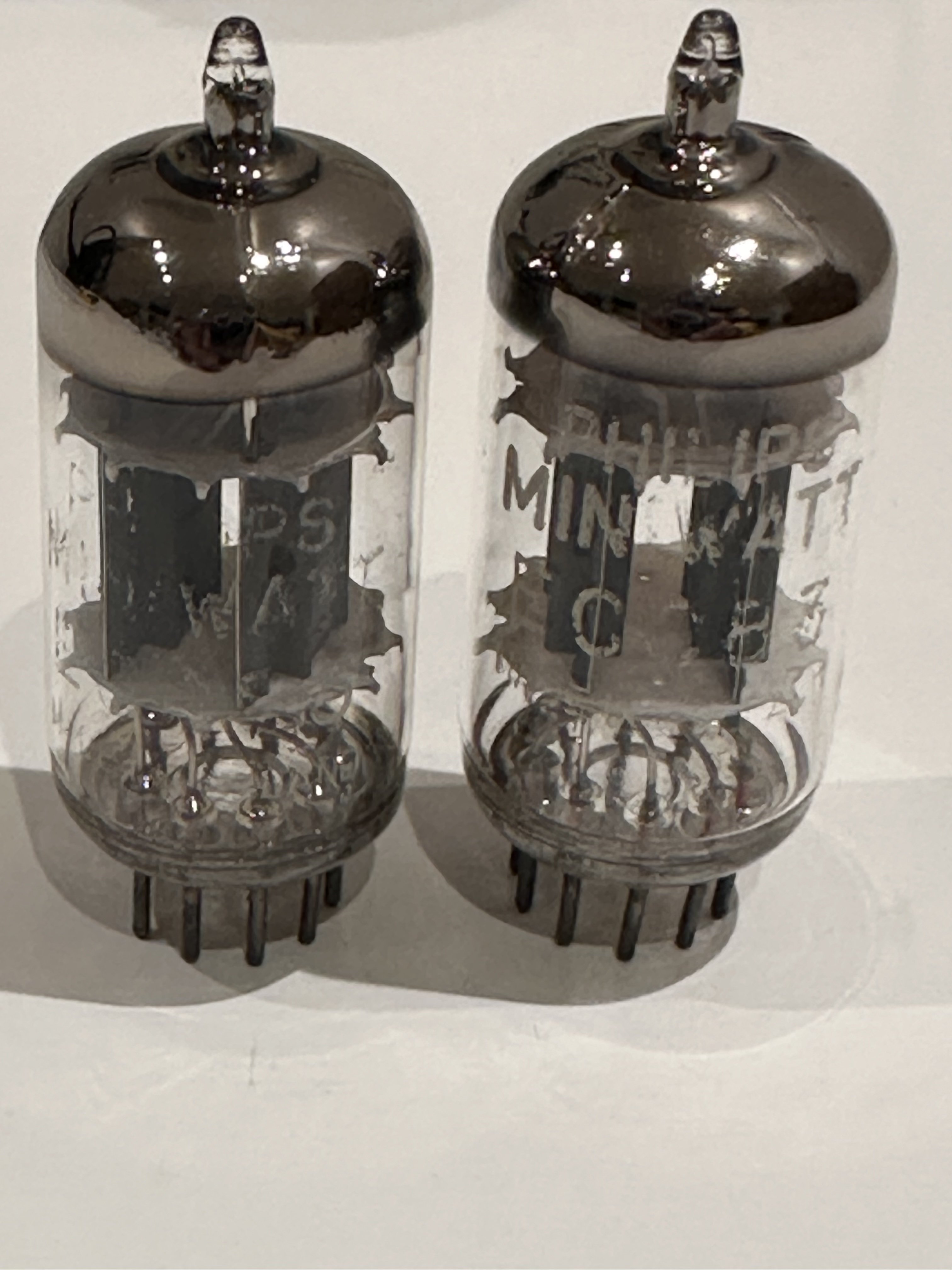 Philips Miniwatt ECC83/12AX7 Valves/Tubes - Valves / Tubes - StereoNET
