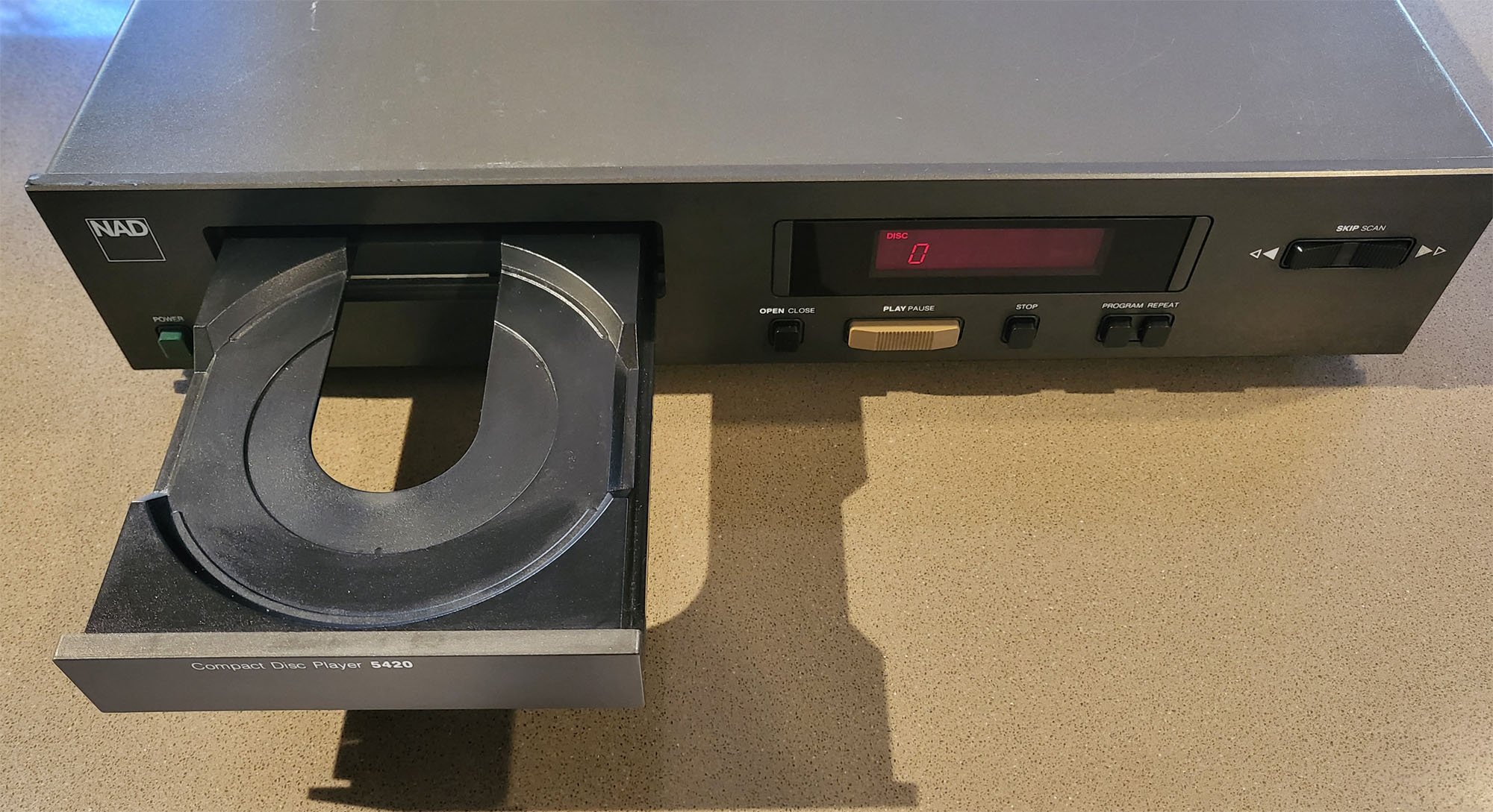 NAD Electronics 5420 CD Player - CD/SACD Players & Transport - StereoNET