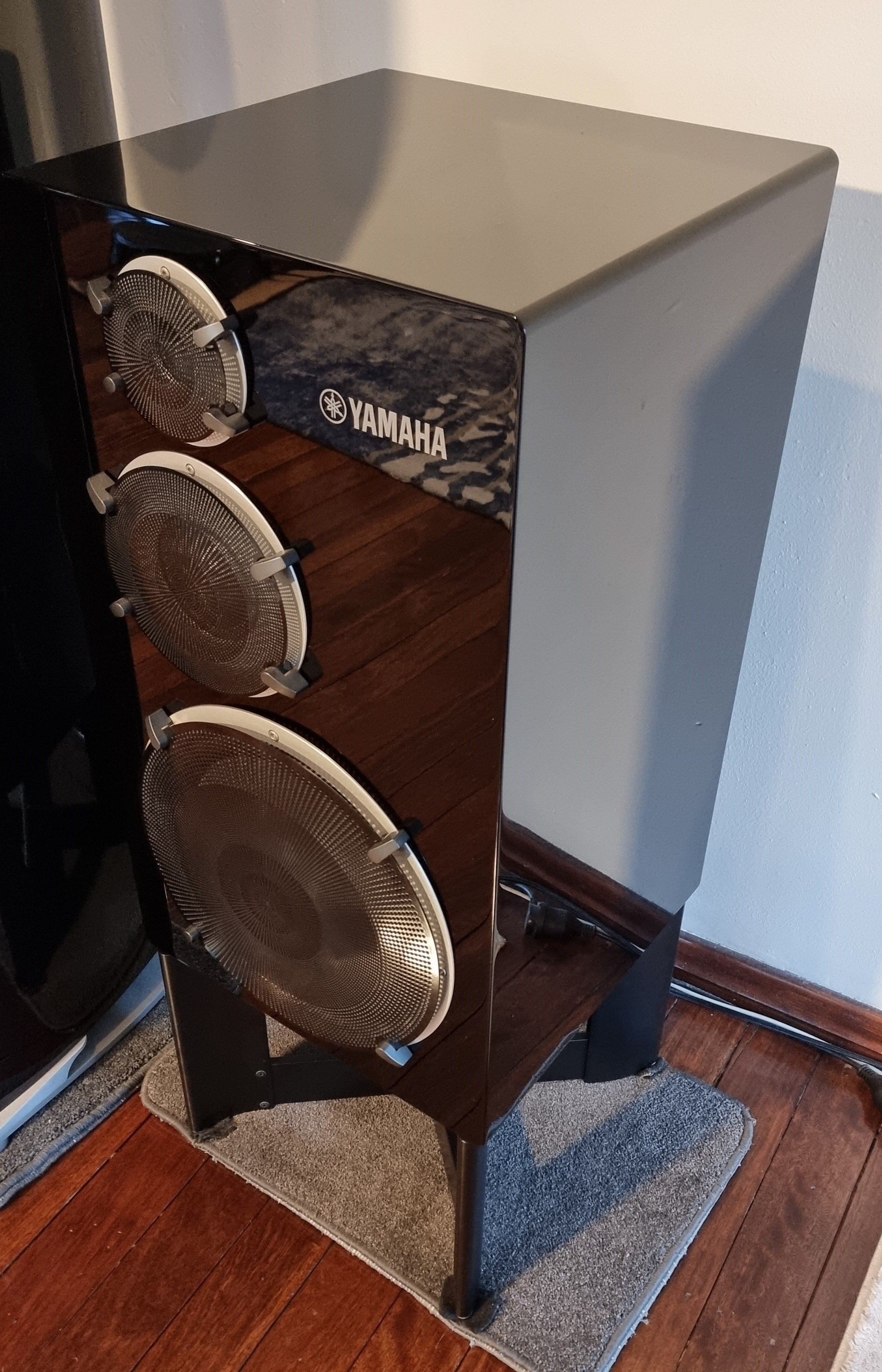 Yamaha NS-5000 Bookshelf Loudspeakers - Bookshelf & Small Monitors - StereoNET