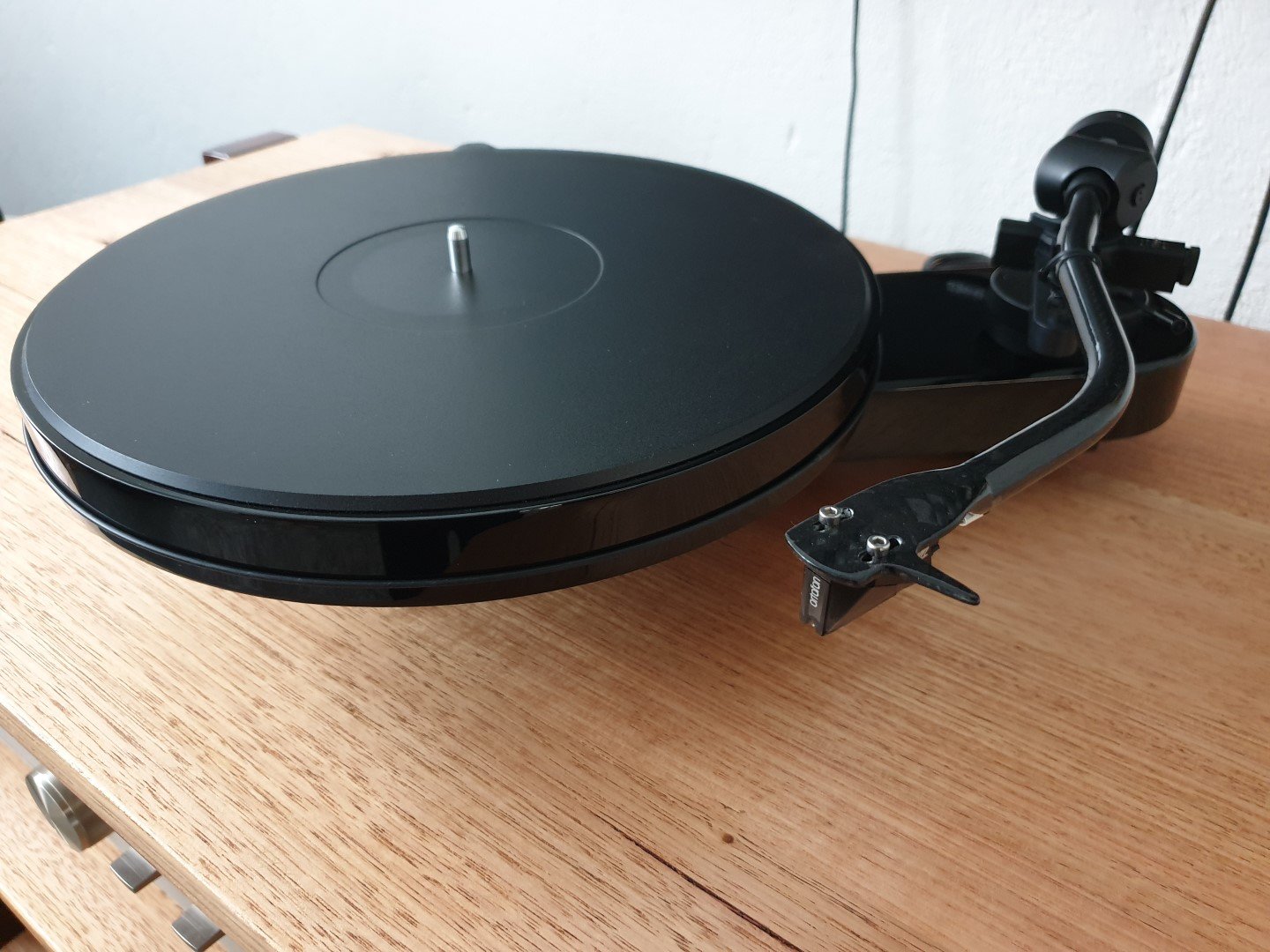 Pro-Ject RPM 3 Carbon Turntable - Turntables & Record Players - StereoNET