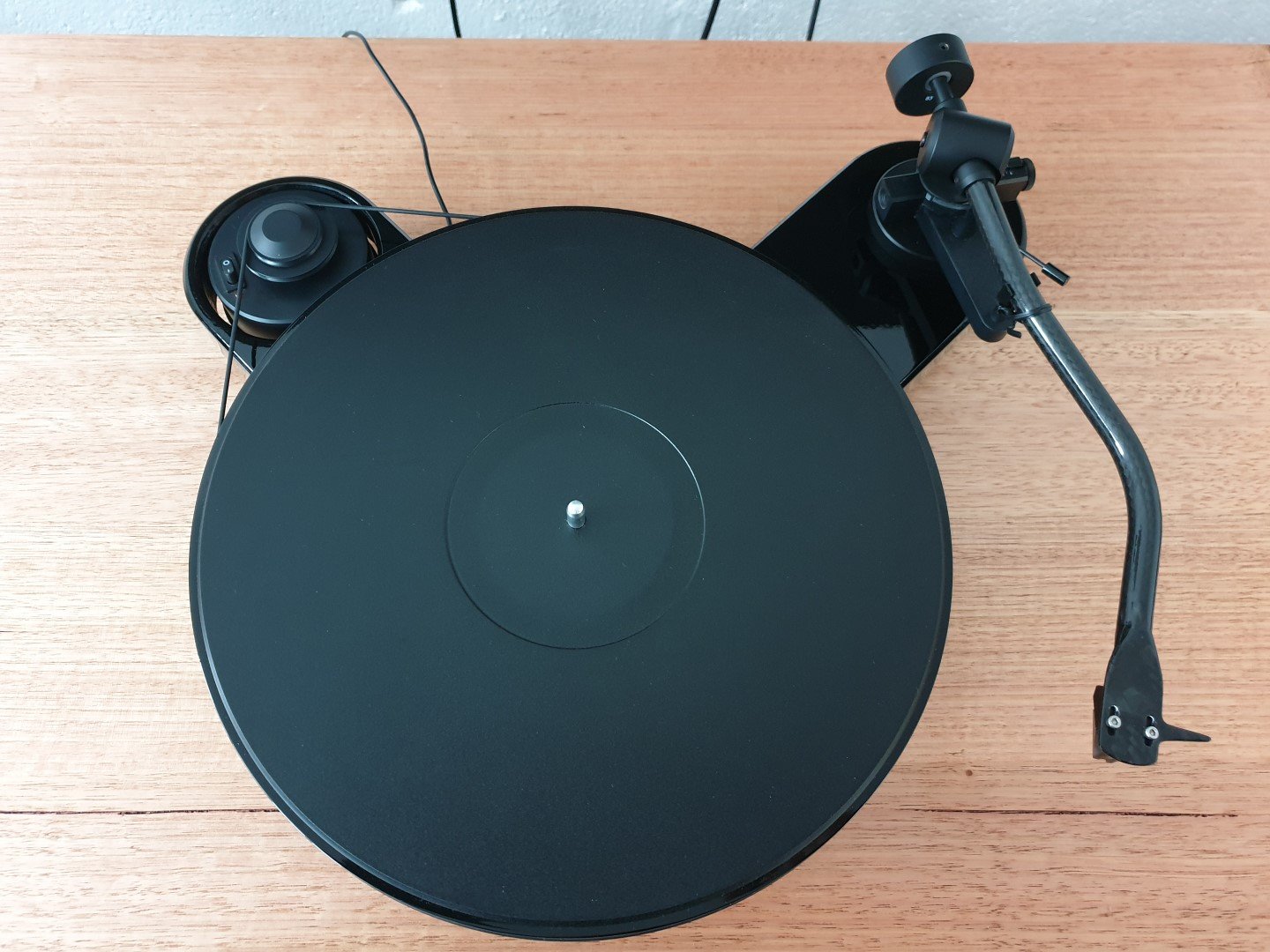 Pro-Ject RPM 3 Carbon Turntable - Turntables & Record Players - StereoNET