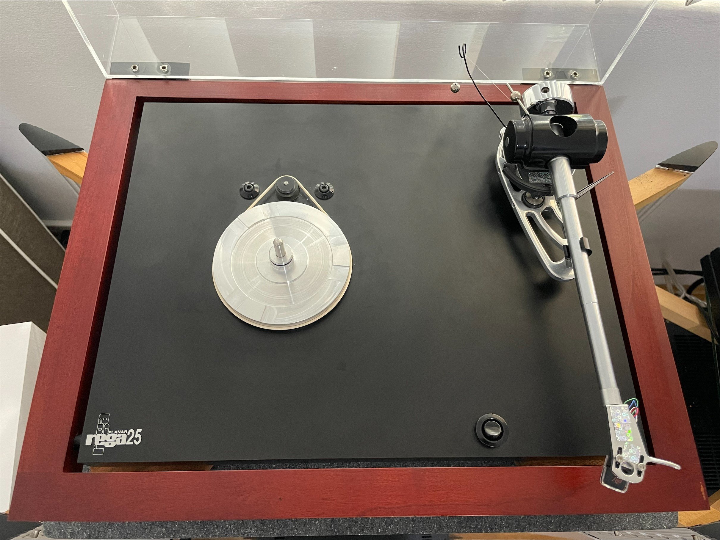 Rega P25 Turntable - Turntables & Record Players - StereoNET