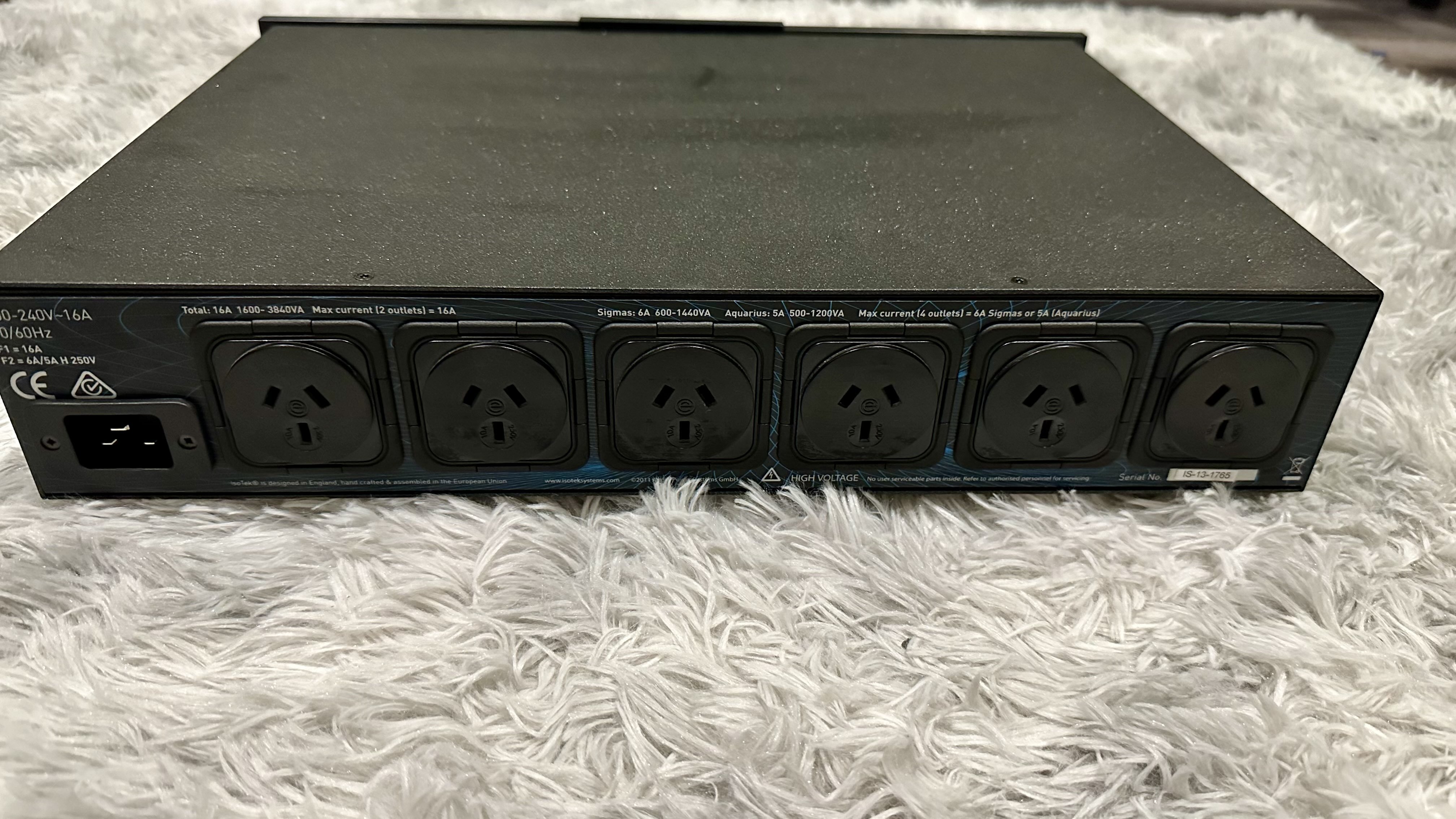 IsoTek EVO3 Aquarius Power Conditioner - Power Filtering / Conditioning ...