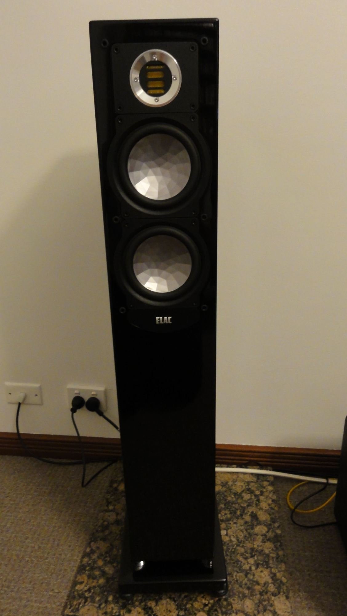 ELAC 247-2 Floorstanding Loudspeakers - Floorstanders & Large Monitors ...