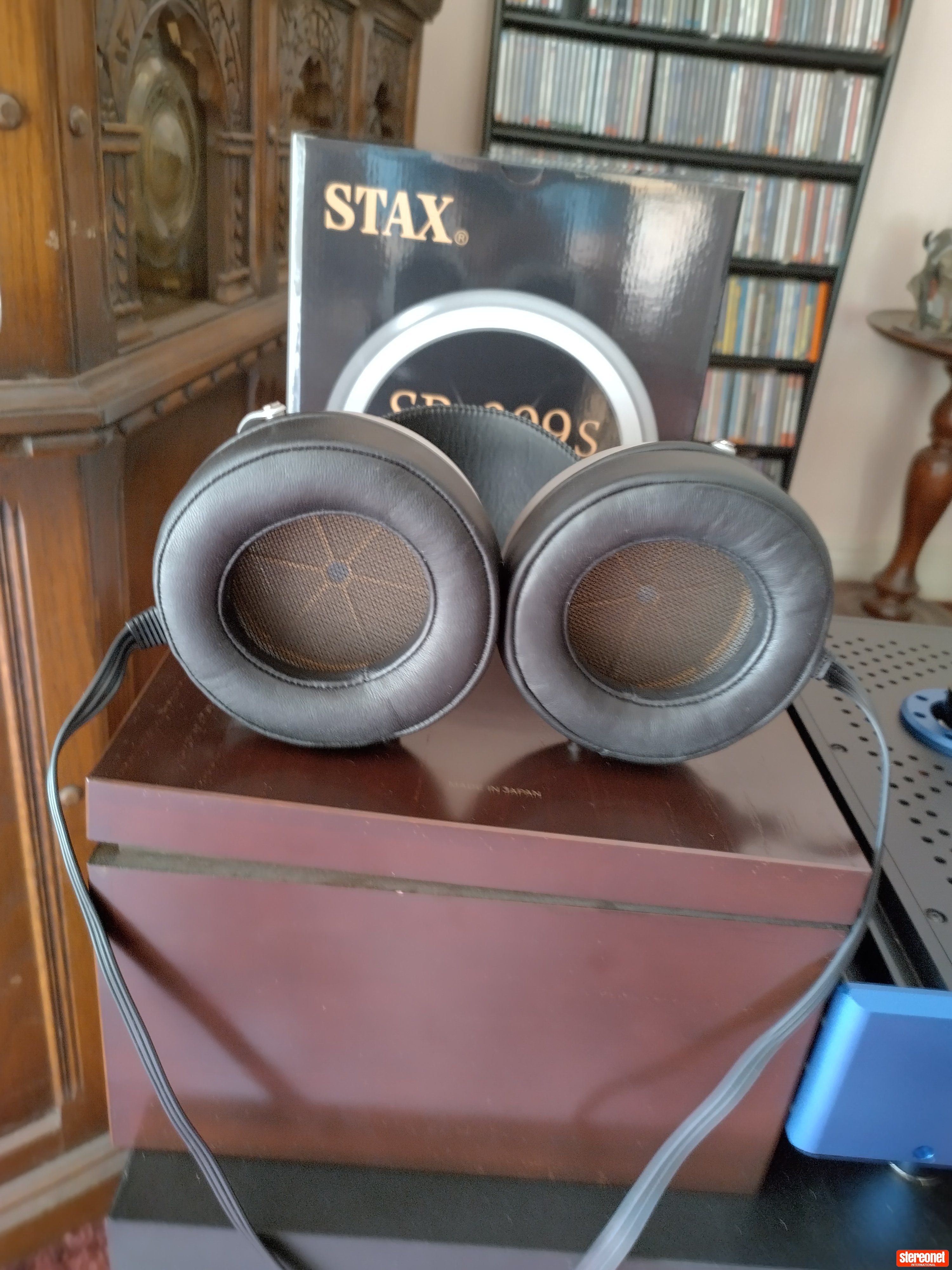 Stax SR 009S Headphones - Over/On Ear - Headphone Amps & DACs - StereoNET