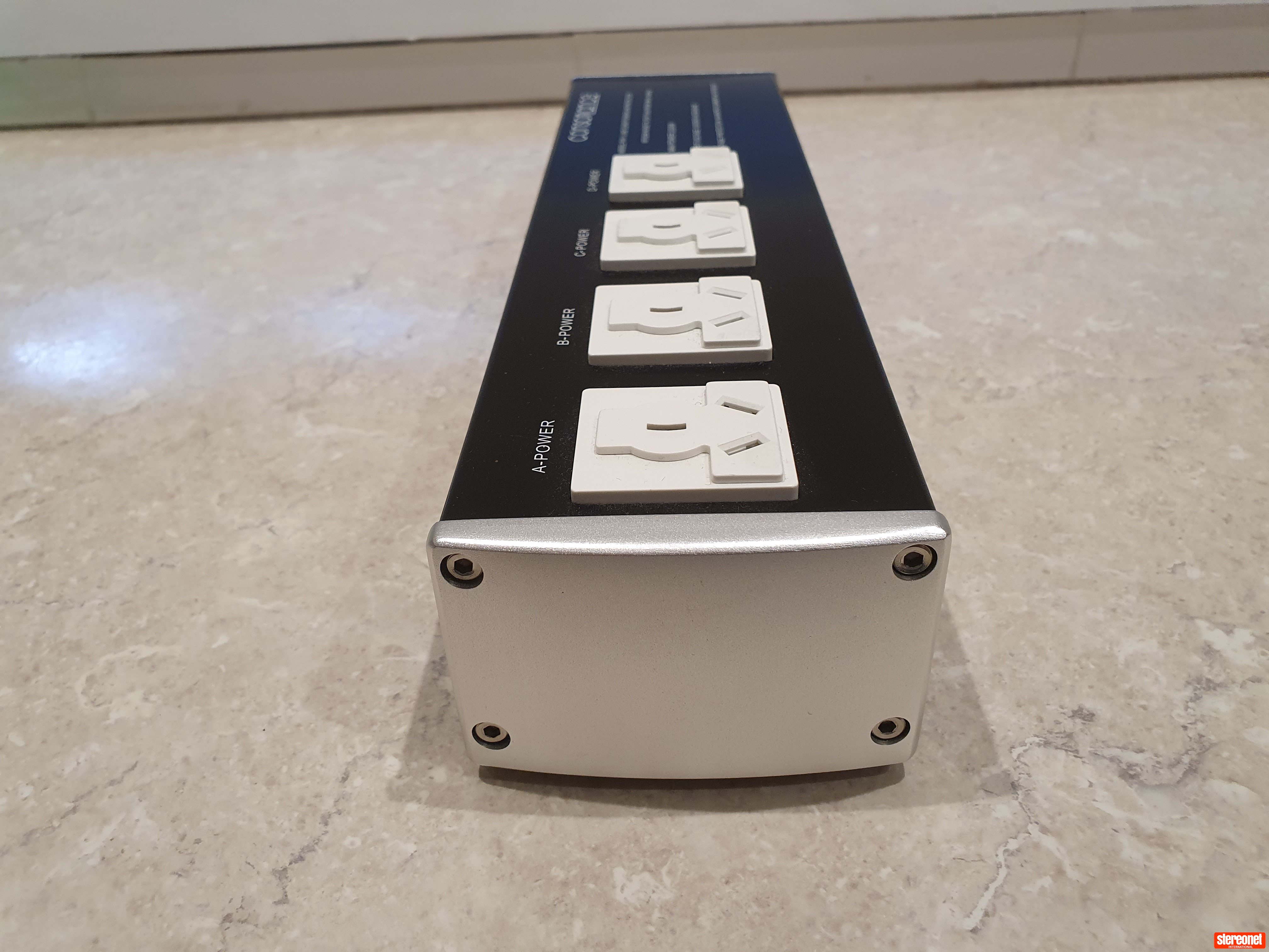 Consonance PW-1 Power Filter - Power Filtering / Conditioning - StereoNET