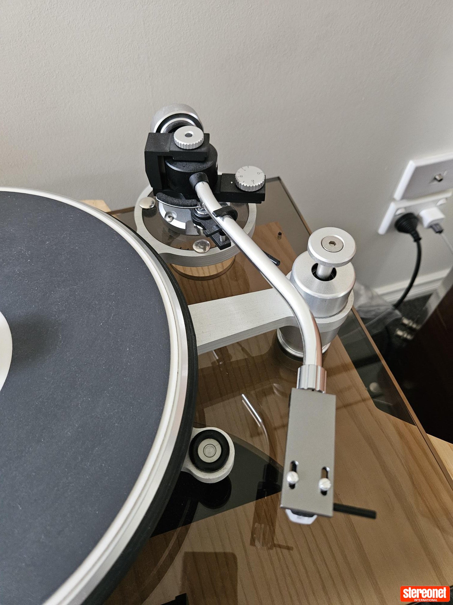 Oracle Delphi Turntable and Tonearm Package - Turntables & Record ...