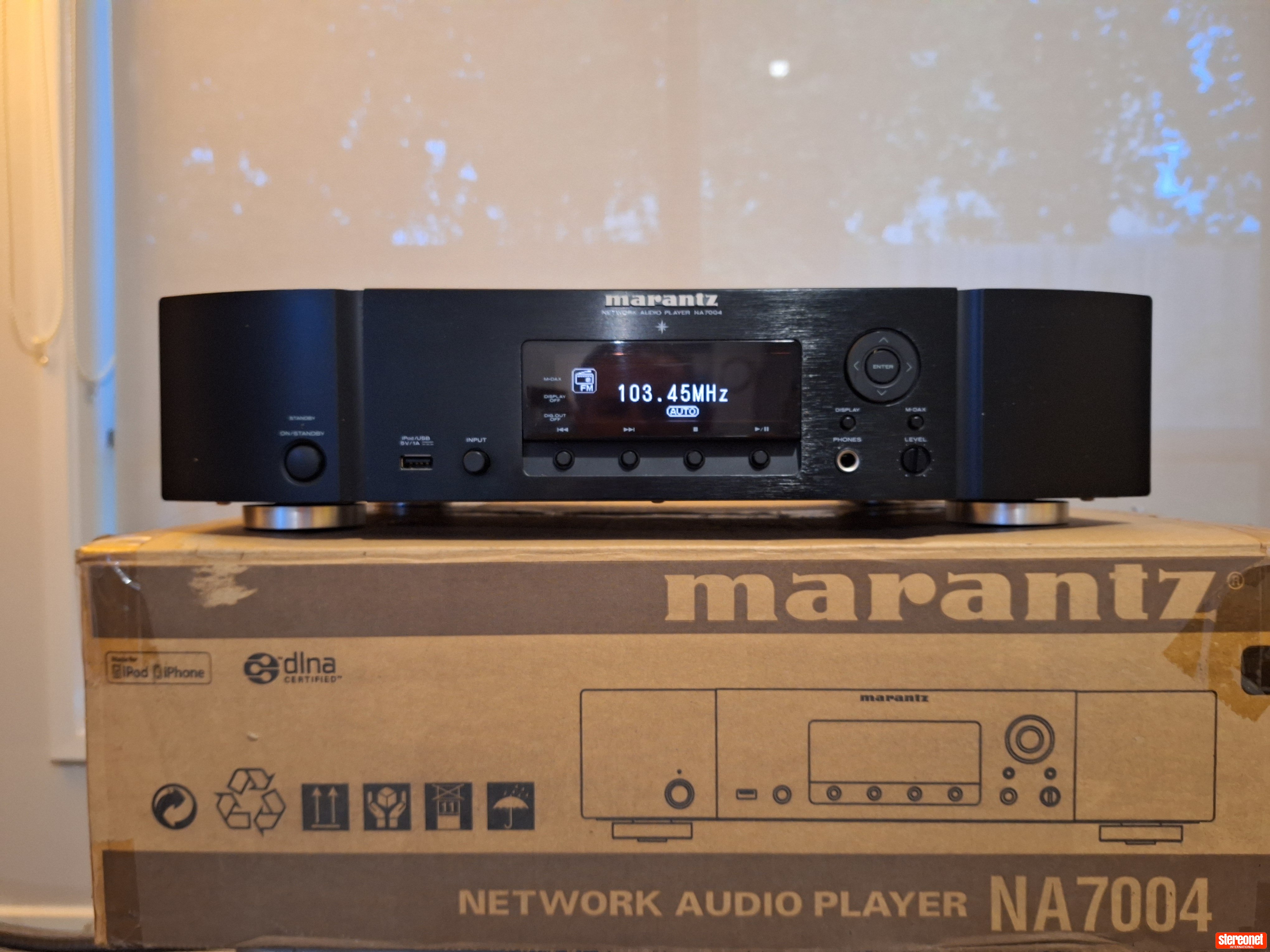 Marantz NA7004 Network Audio Player - DACs and Streamers - StereoNET
