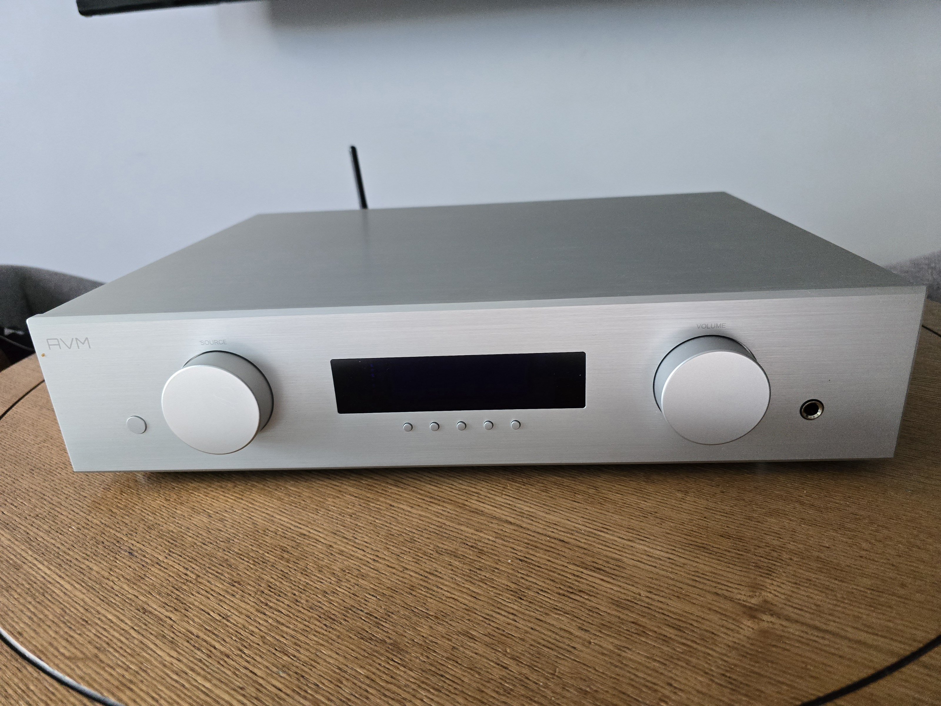 AVM Audio CS3.2 Streaming Pre Amplifier - Pre Amplifiers - StereoNET