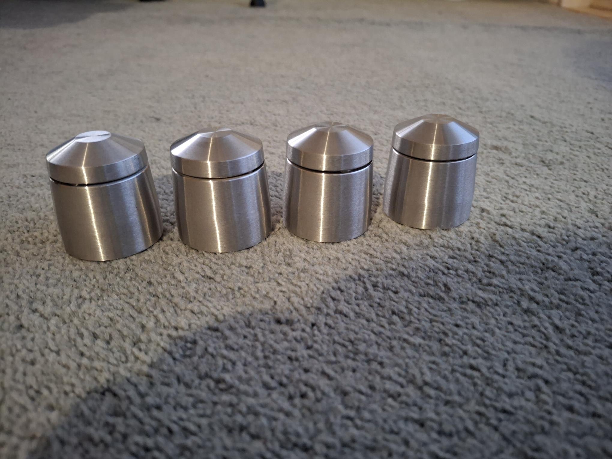 Stillpoints ULTRA SS Isolation Devices - Tweaks / Tuning - StereoNET