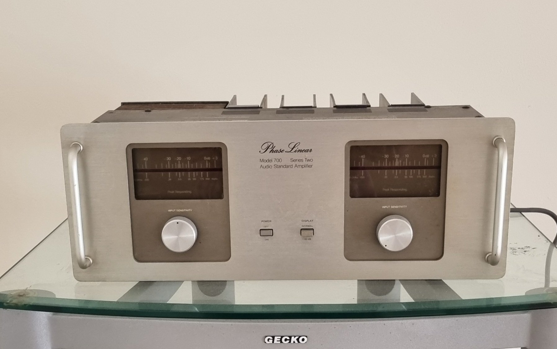 Phase Linear Model 700 Series Two Pre Amplifier - Pre Amplifiers ...