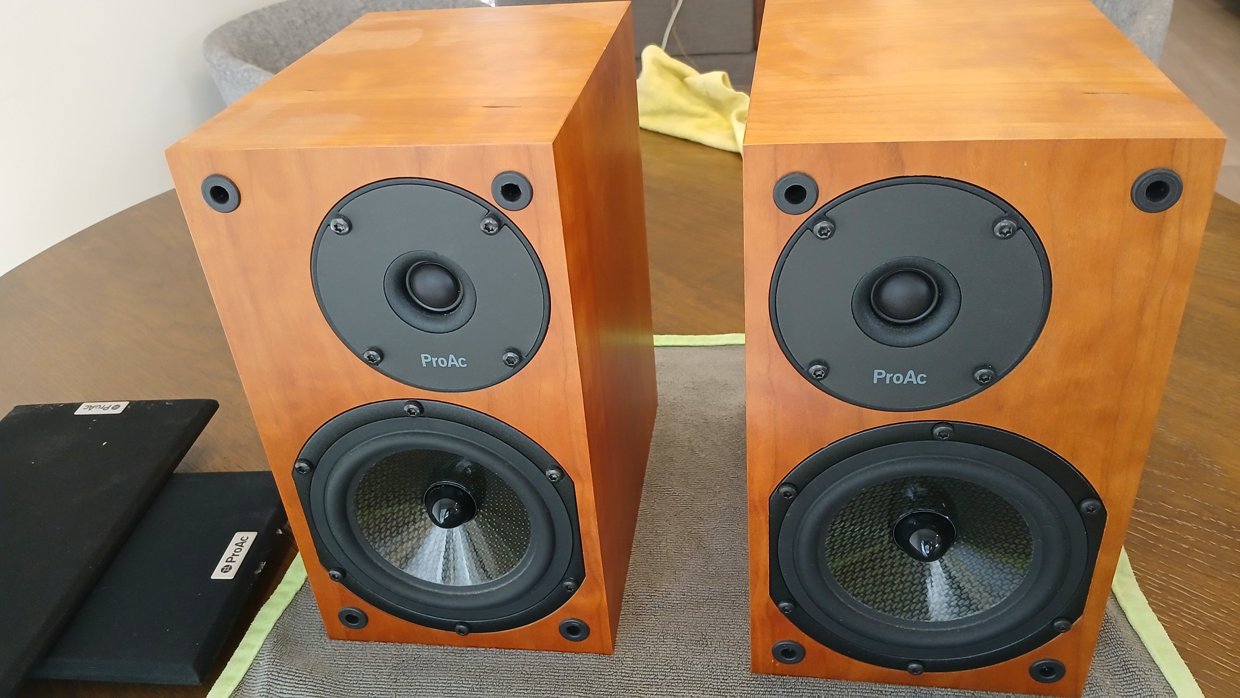 Proac Tablette Anniversary Bookshelf Loudspeakers |﻿ Bookshelf & Small ...
