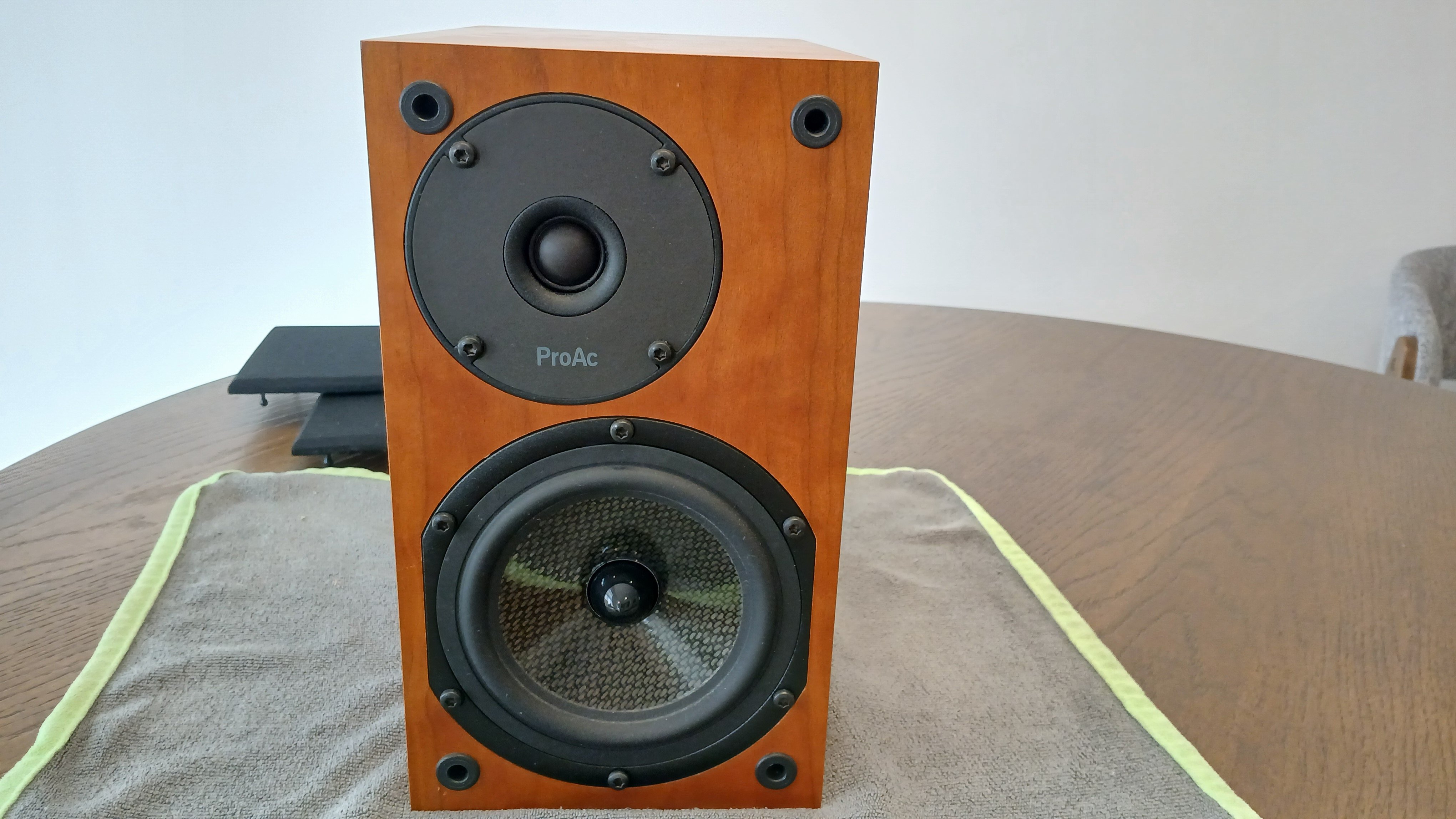 Proac Tablette Anniversary Bookshelf Loudspeakers |﻿ Bookshelf & Small ...