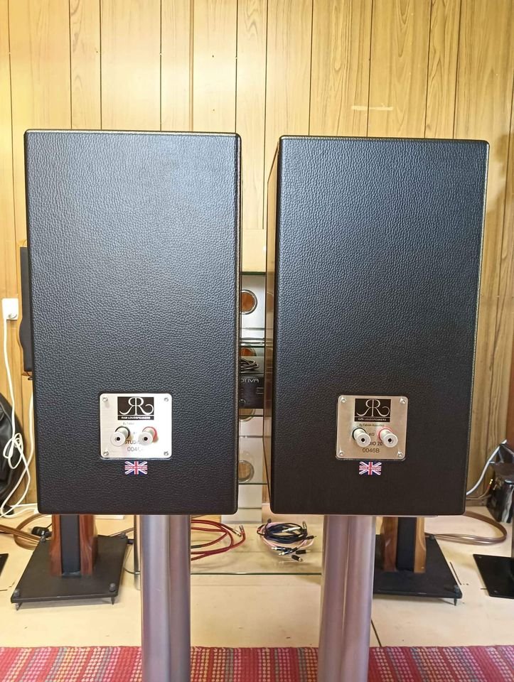 Falcon Acoustics RAM Studio 20 Standmount Loudspeakers - Bookshelf ...