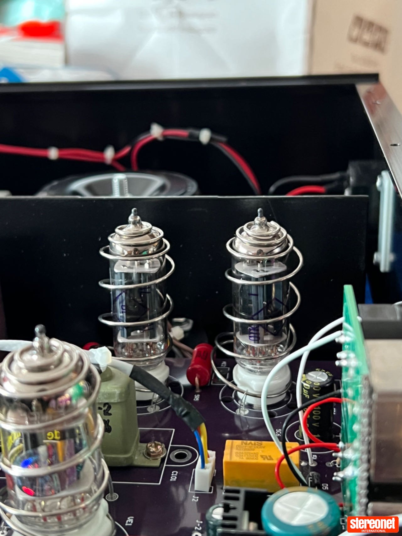 XiangSheng 728A III Tube Pre Amplifier - Pre Amplifiers - StereoNET