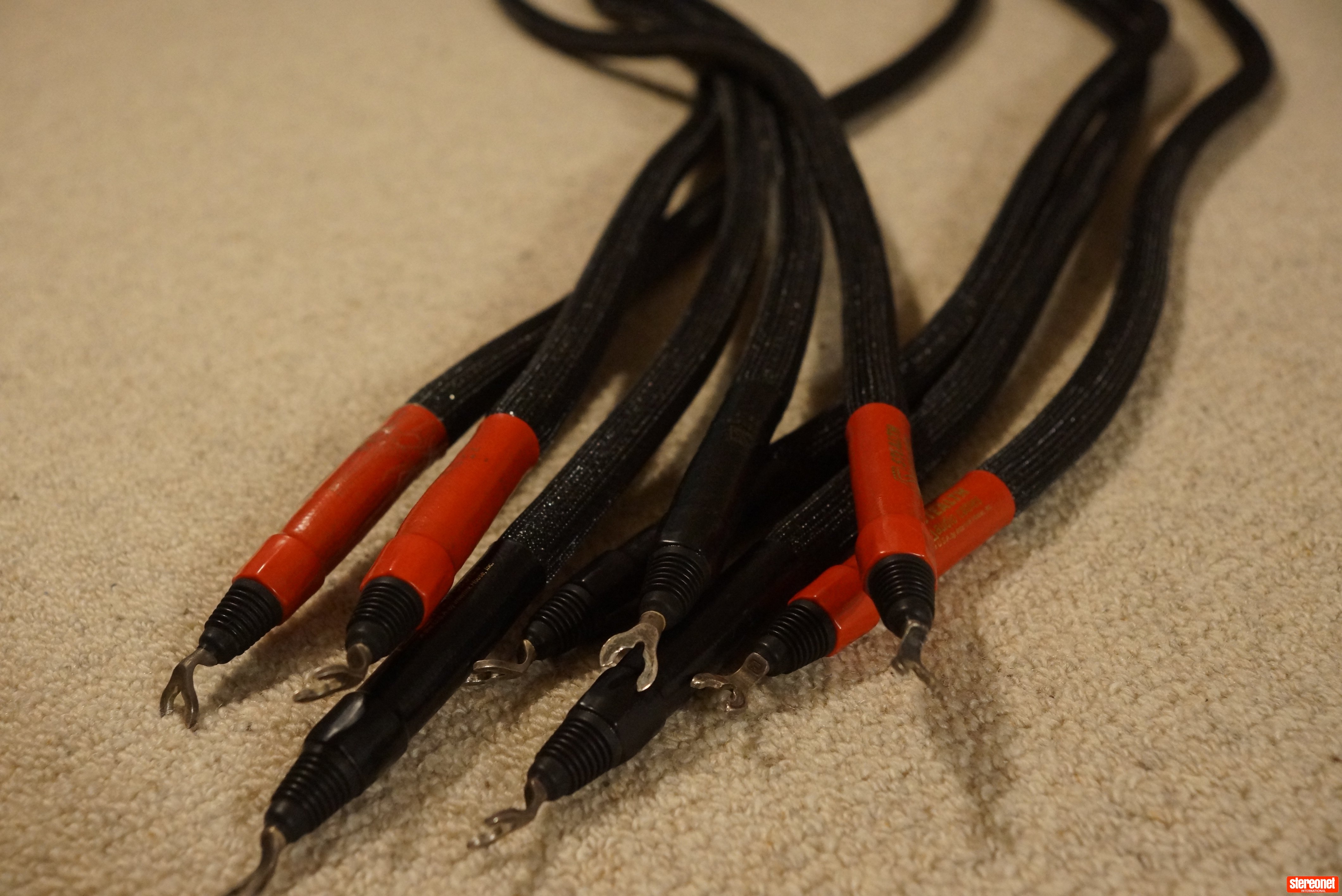 Stealth Audio Cables Hybrid MLT 2.5 meters Speaker Cables |﻿ Speaker Cables