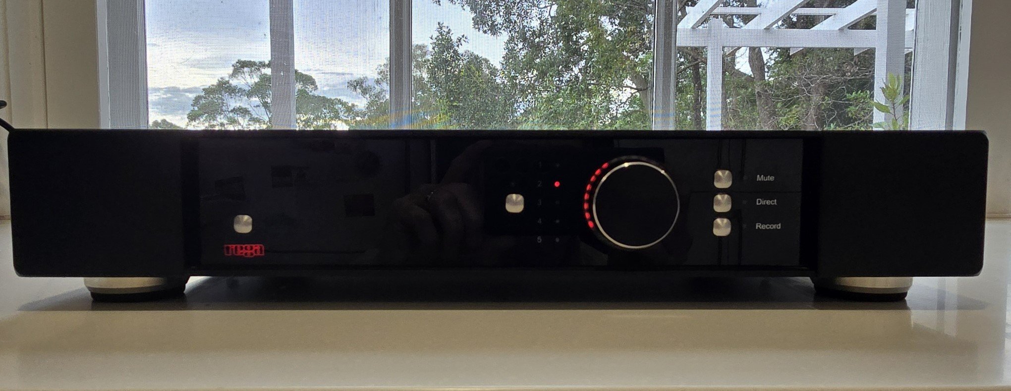 Rega Elicit-R Integrated Amplifier (Solid State) - Integrated ...