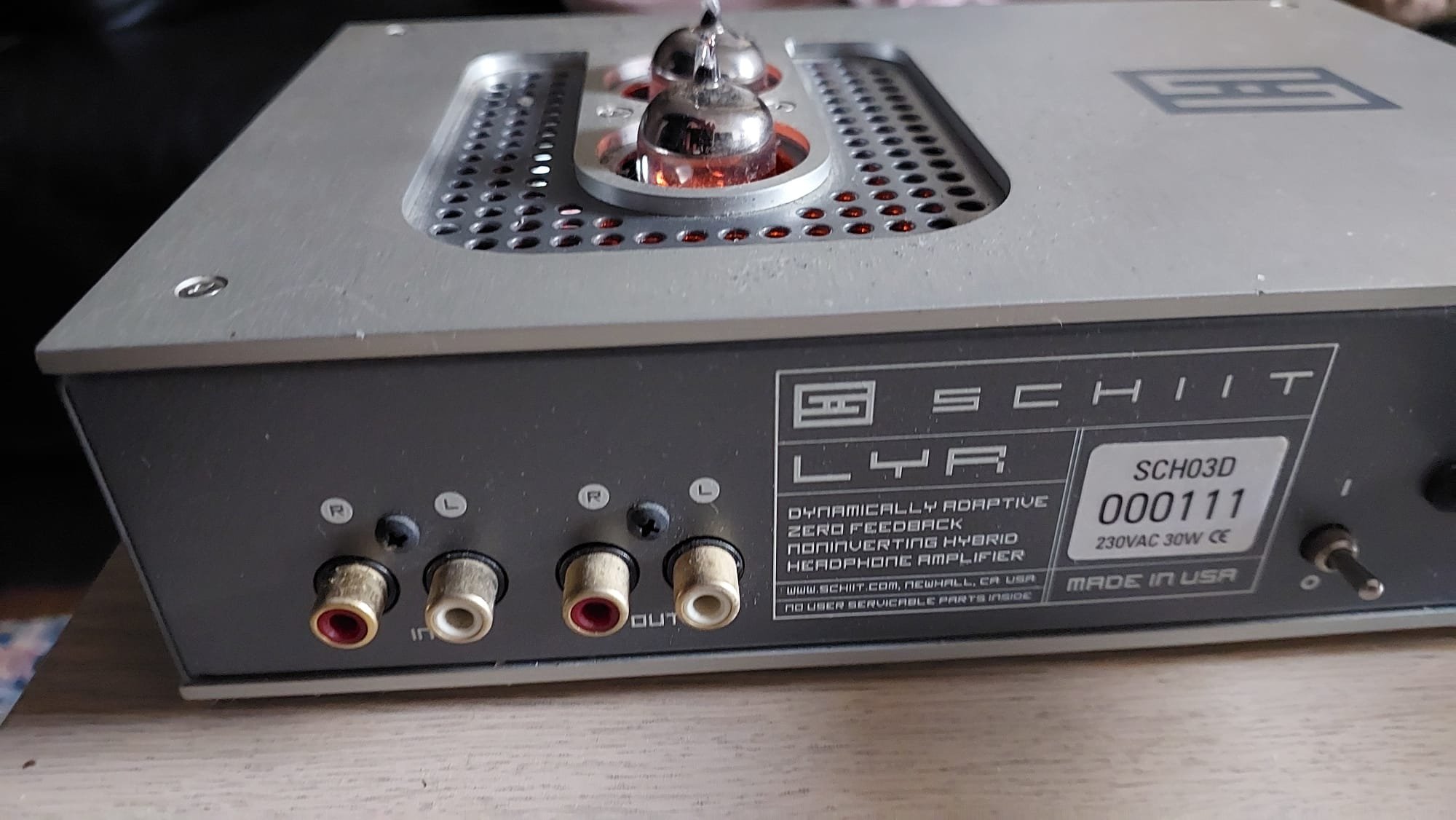 Schiit Audio Lyr Headphone Amplifier - Headphone Amps & DACs - StereoNET