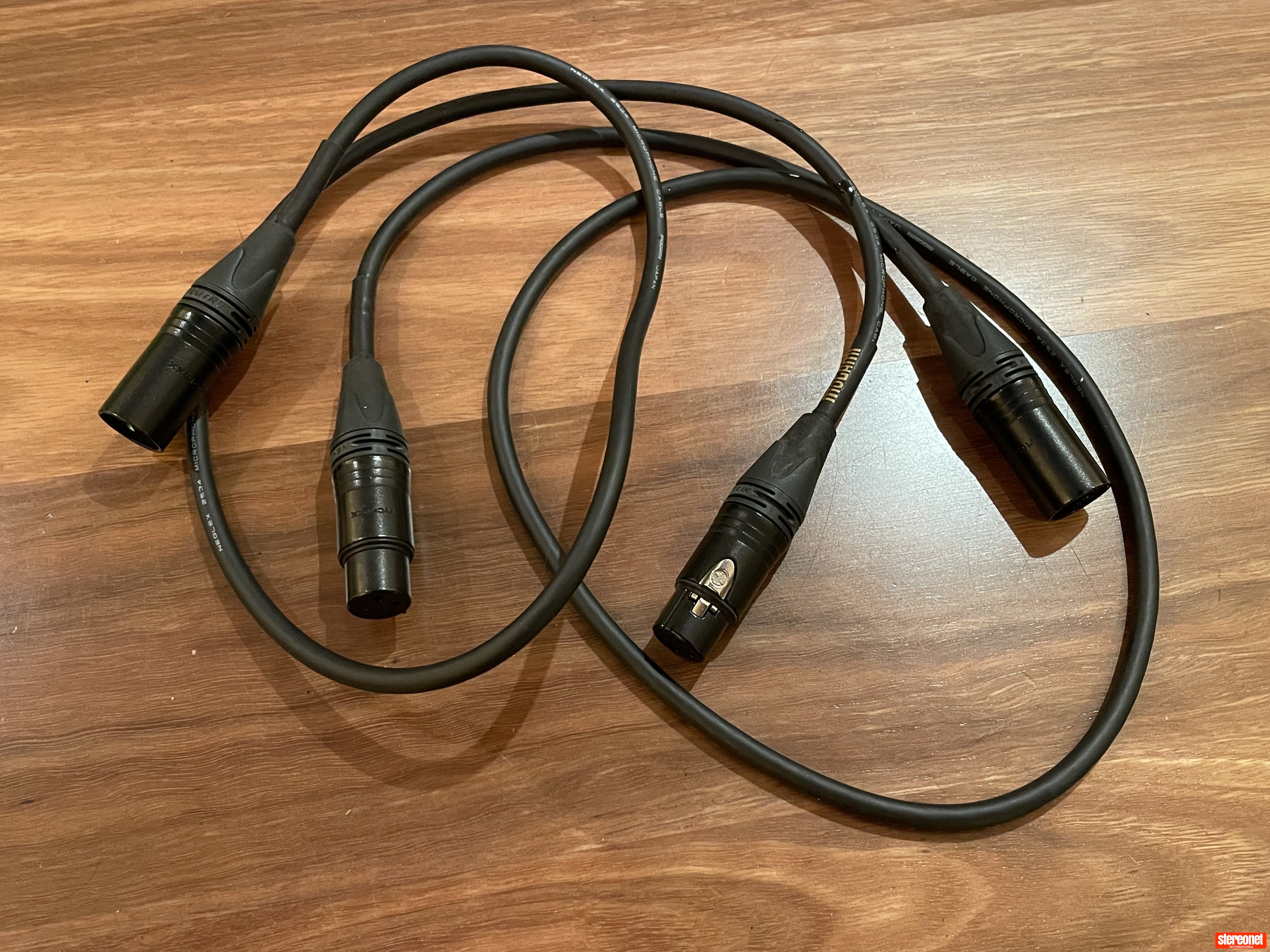 Mogami Mogami Gold 3' XLR (pair) Interconnect Cables (XLR) - Interconnects - StereoNET