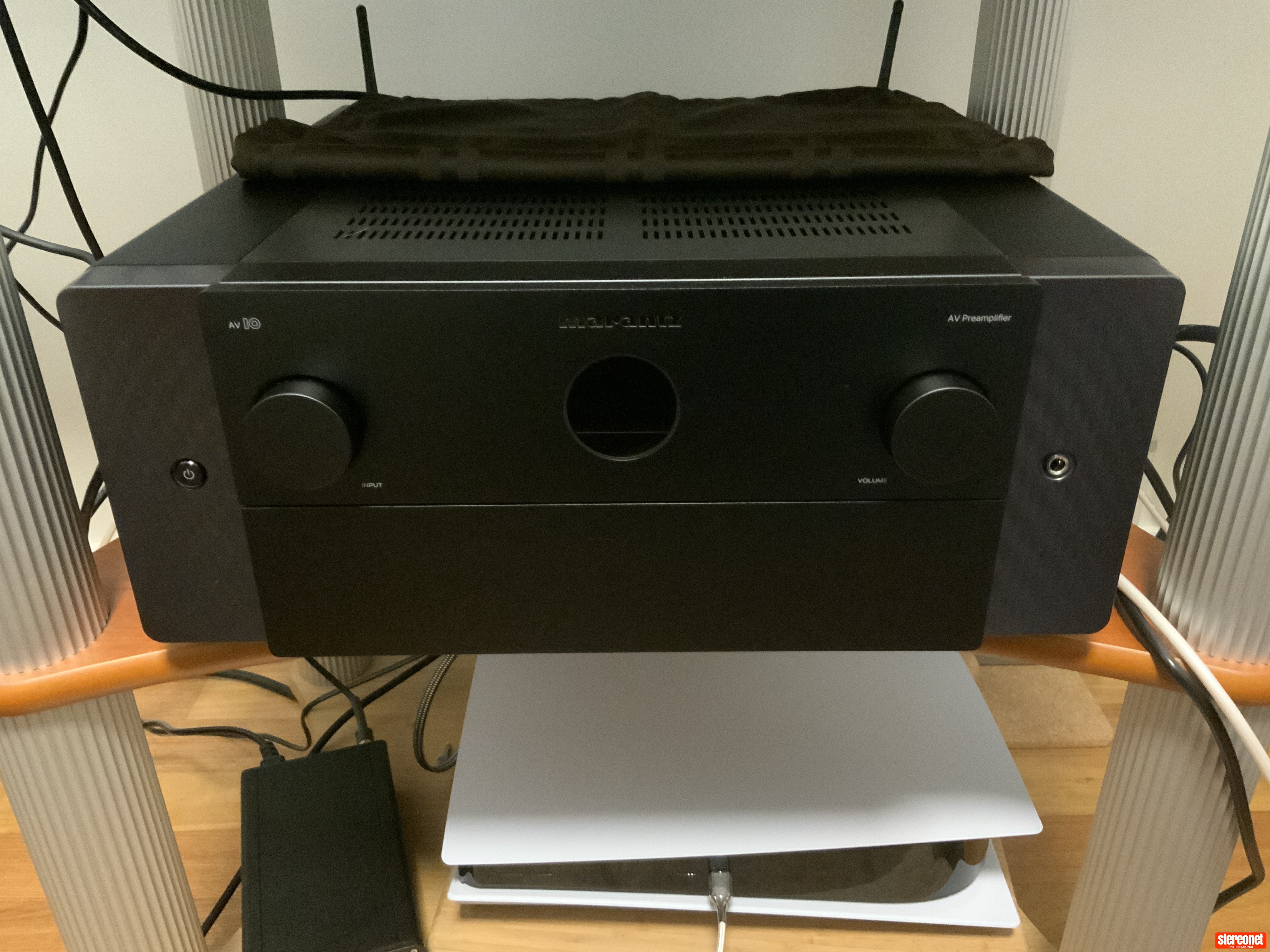 Marantz AV10 AV Processor - AV Receivers & Processors - StereoNET