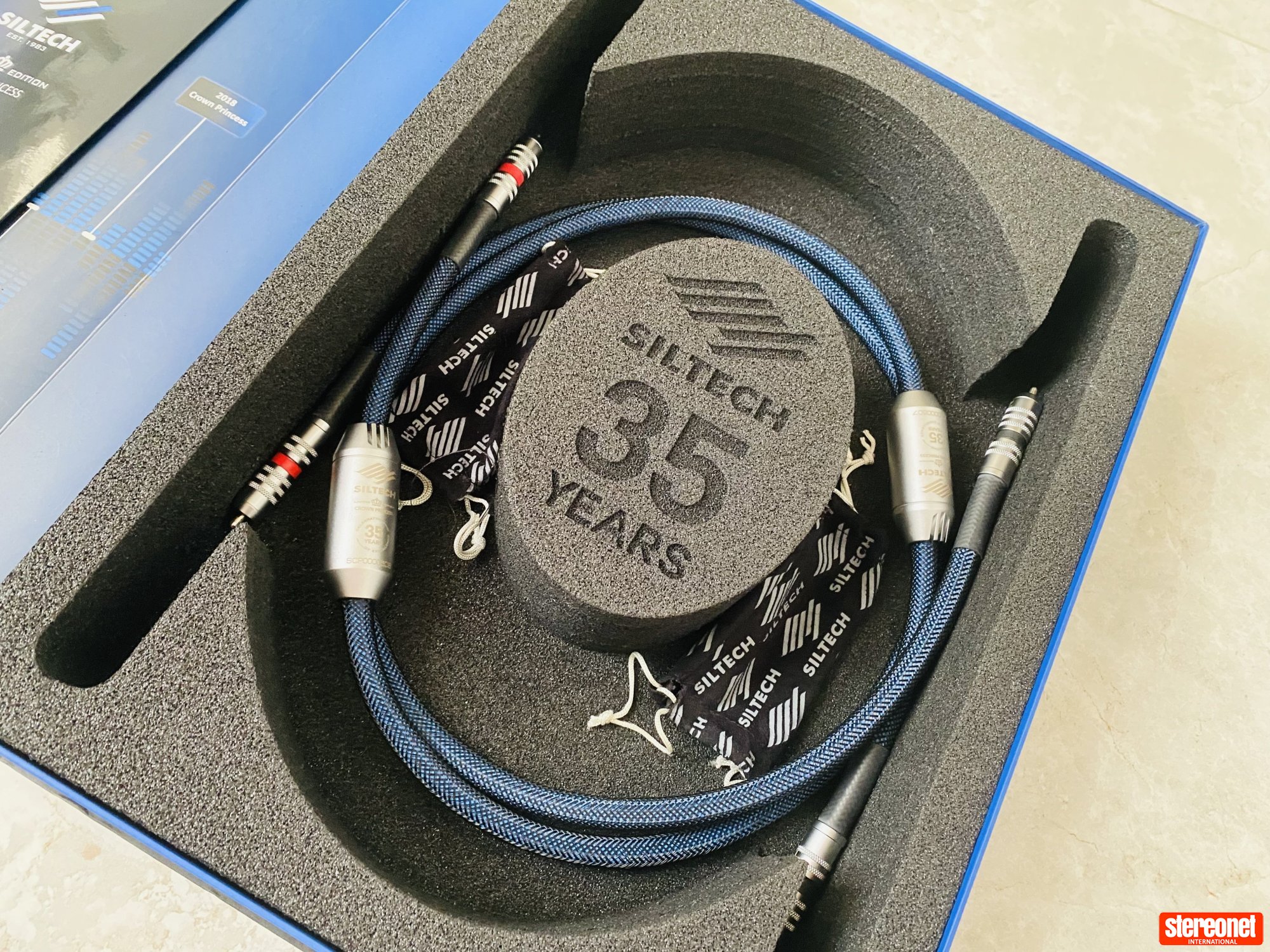 Siltech Cables Crown Princess 35th Anniversary Interconnect Cables (RCA) - Interconnects - StereoNET