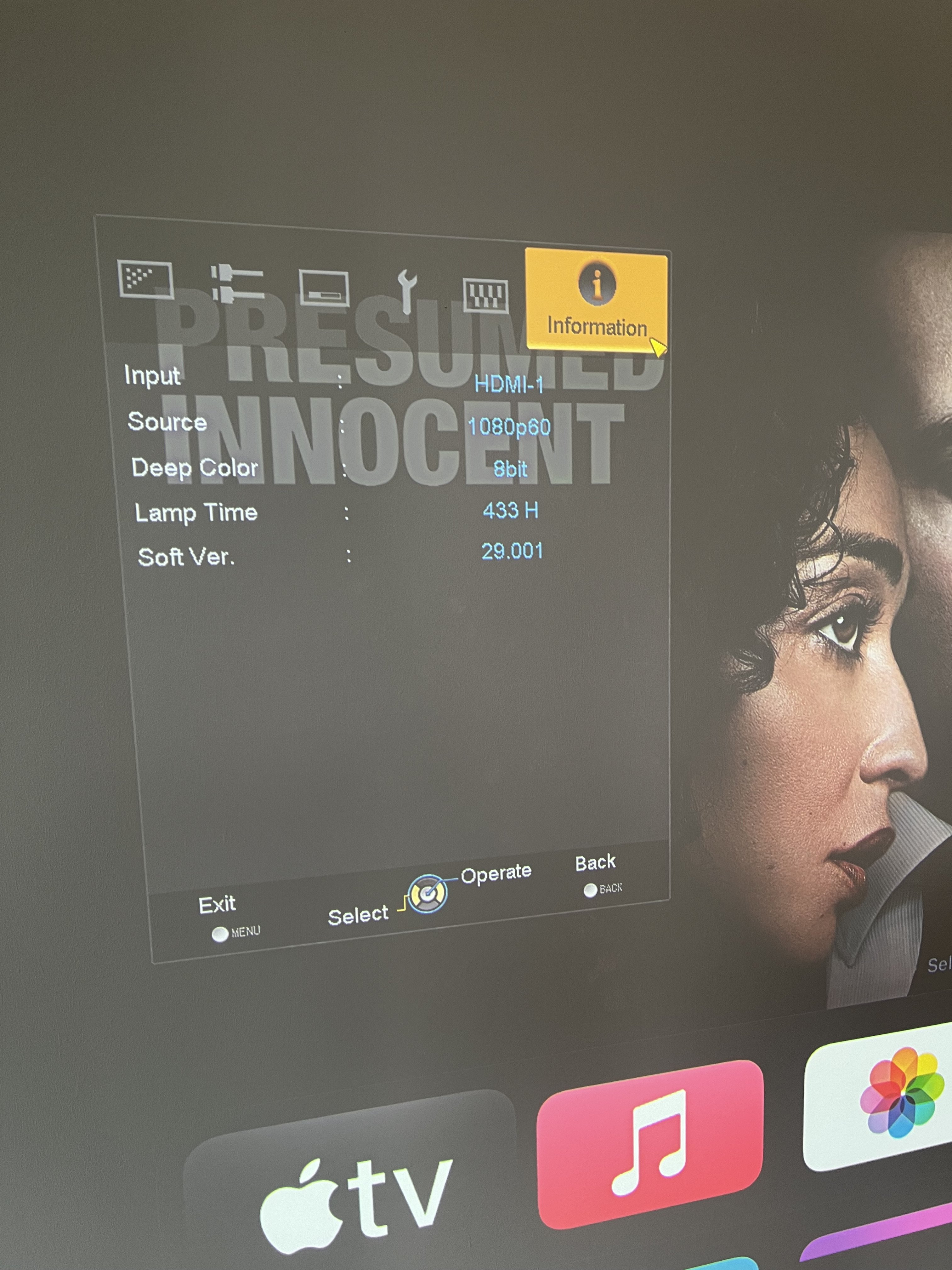 JVC X55 Projector - Projectors & Screens - StereoNET