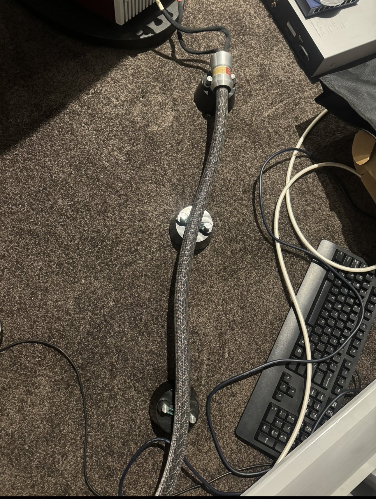 Generic Aluminum Cable Lifters - Tweaks / Tuning - StereoNET