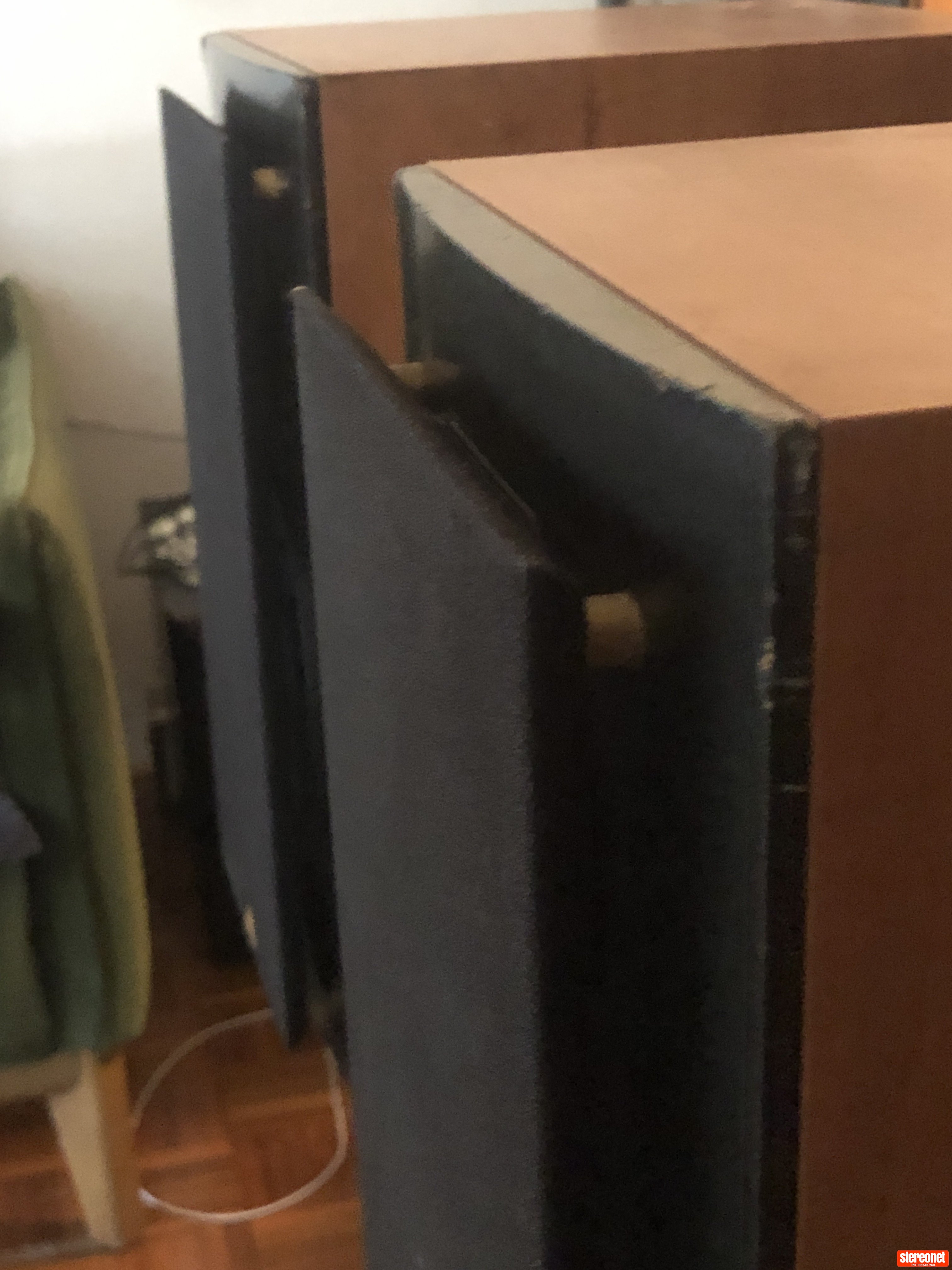 Triangle Electroacoustique Comete 202 Standmount Loudspeakers ...