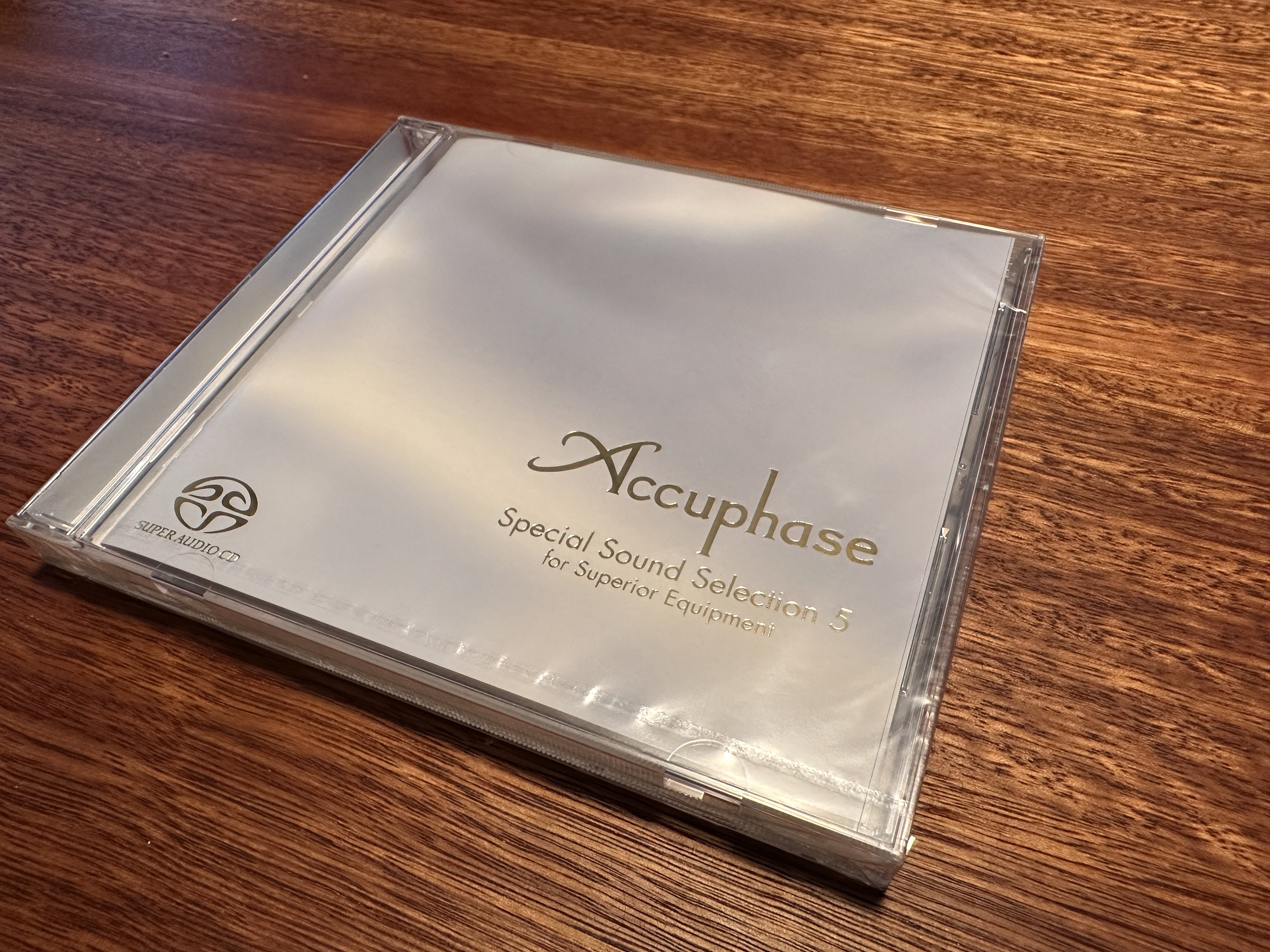 Accuphase Reference CD Special Sound Selection 5 for superior equipment CD - CD / SACD - StereoNET