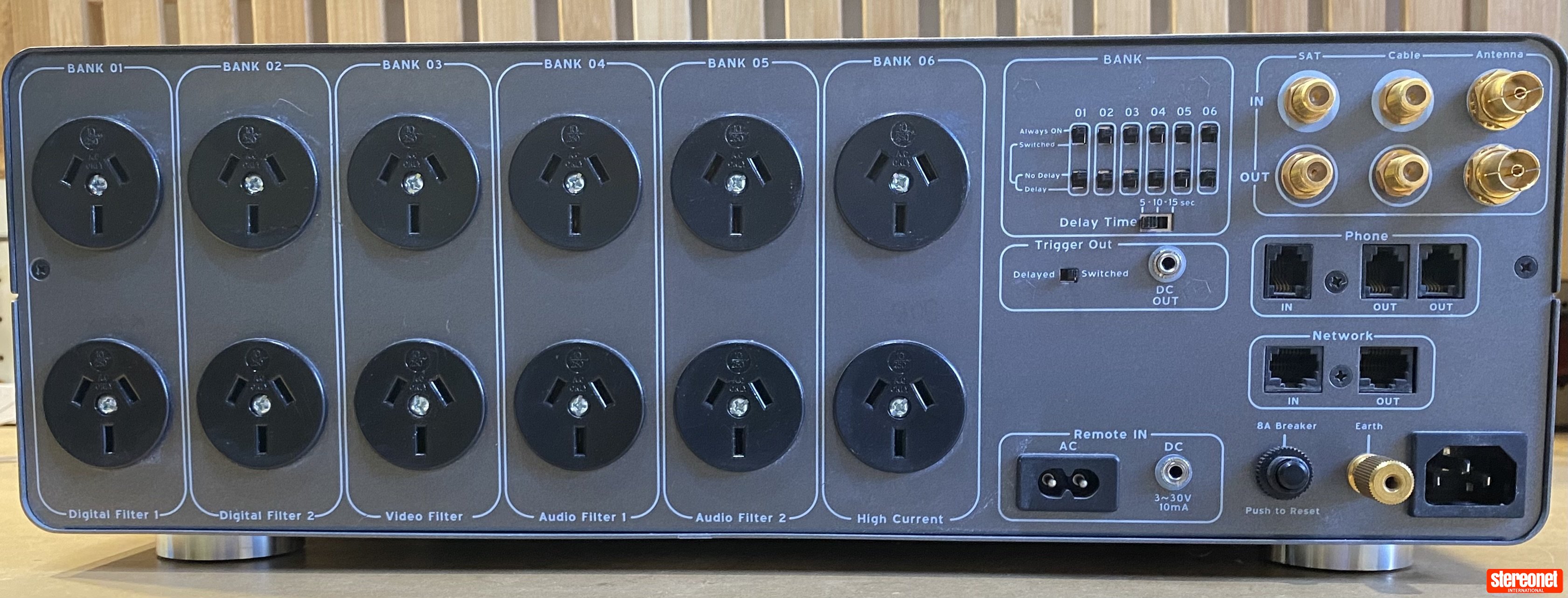 Belkin PureAV Power Console PF60 Power Filter - Power Filtering ...