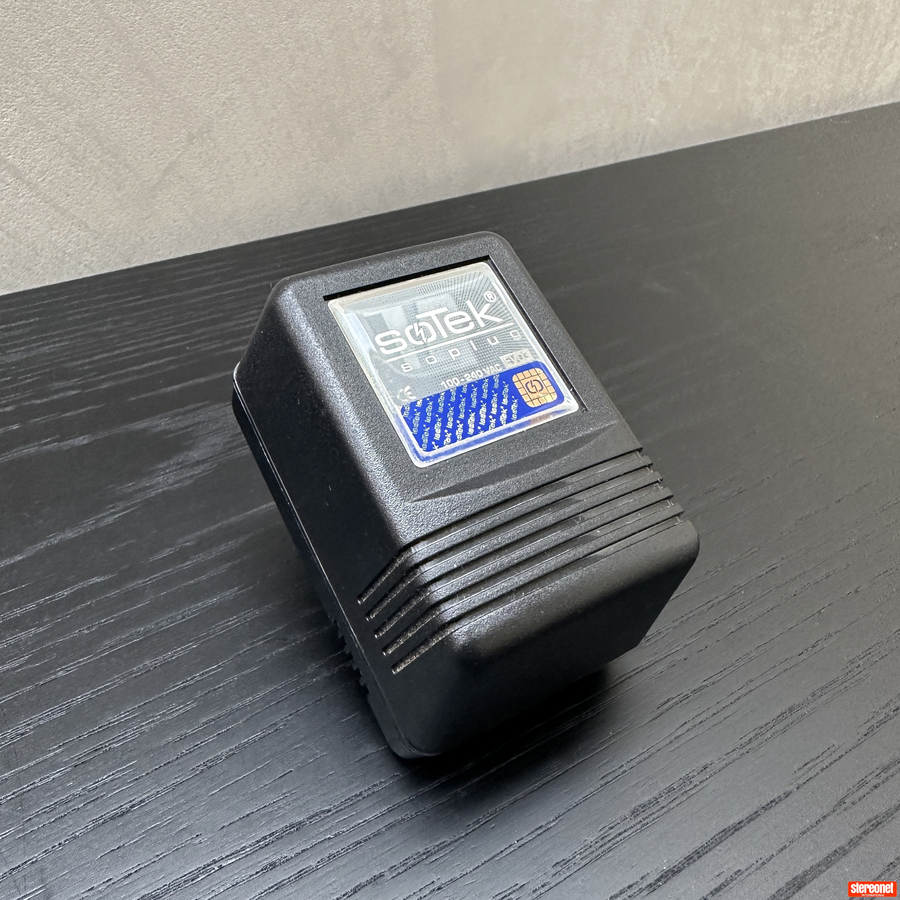 IsoTek IsoPlug EVO3 Mains Noise Remover - Power Filtering ...