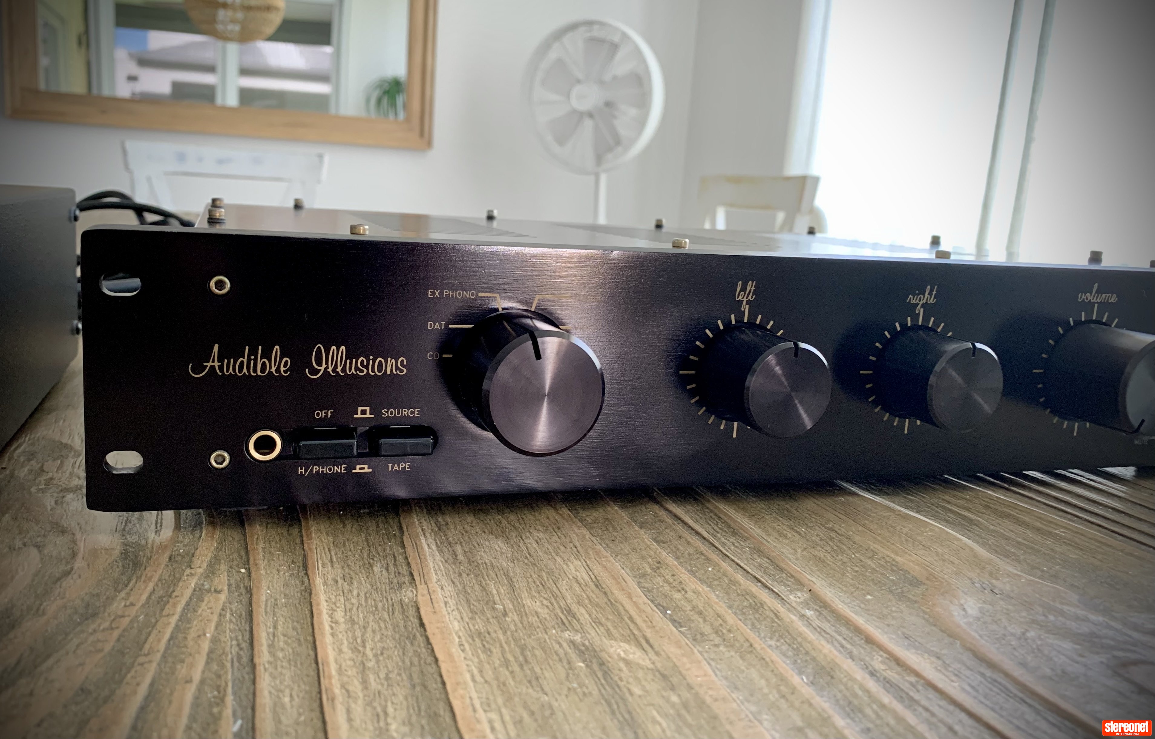 Audible Illusions Modulus L1 Pre Amplifier |﻿ Pre Amplifiers