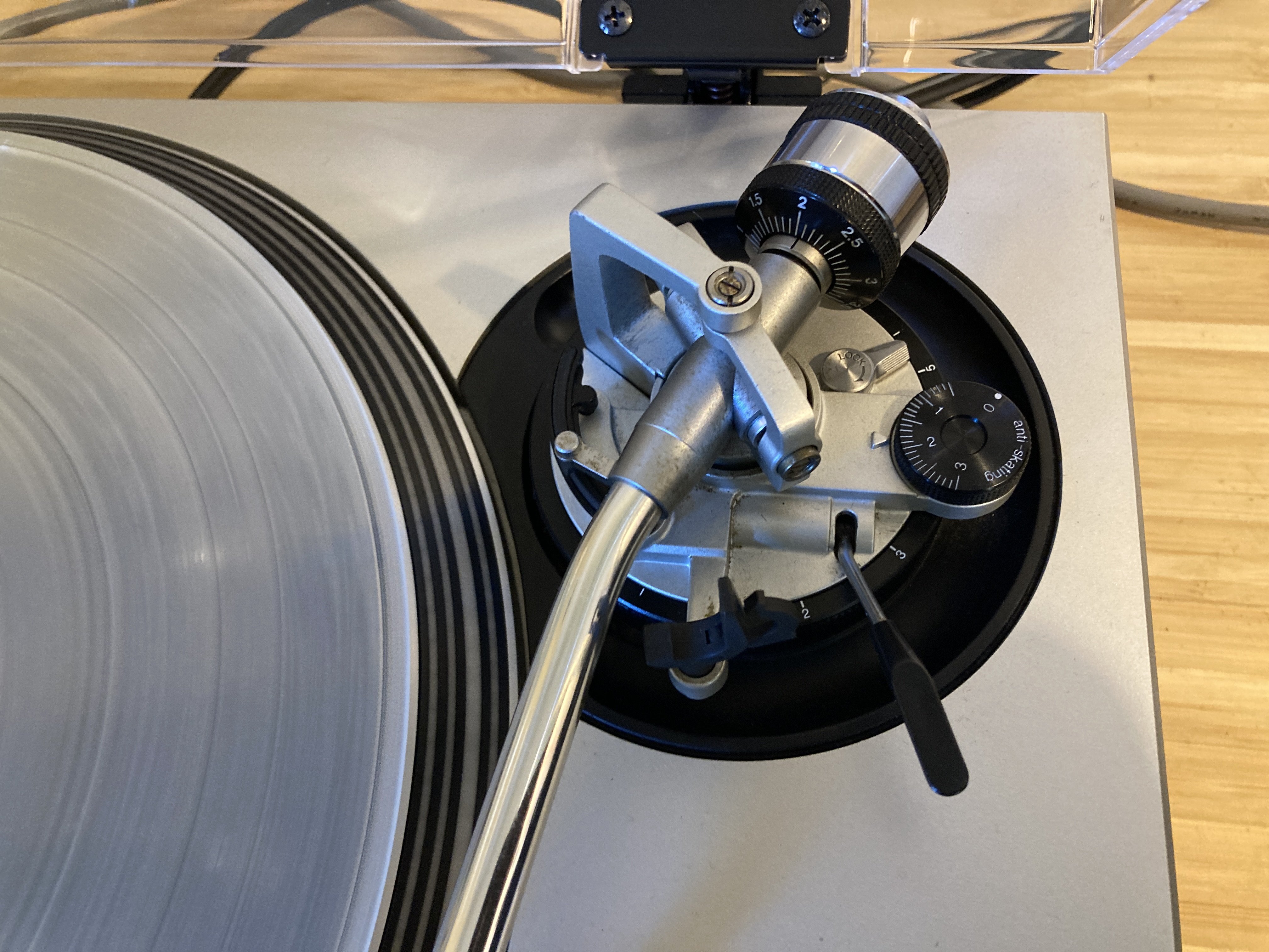 Technics SL-1200MK2 Turntable - Turntables & Record Players - StereoNET