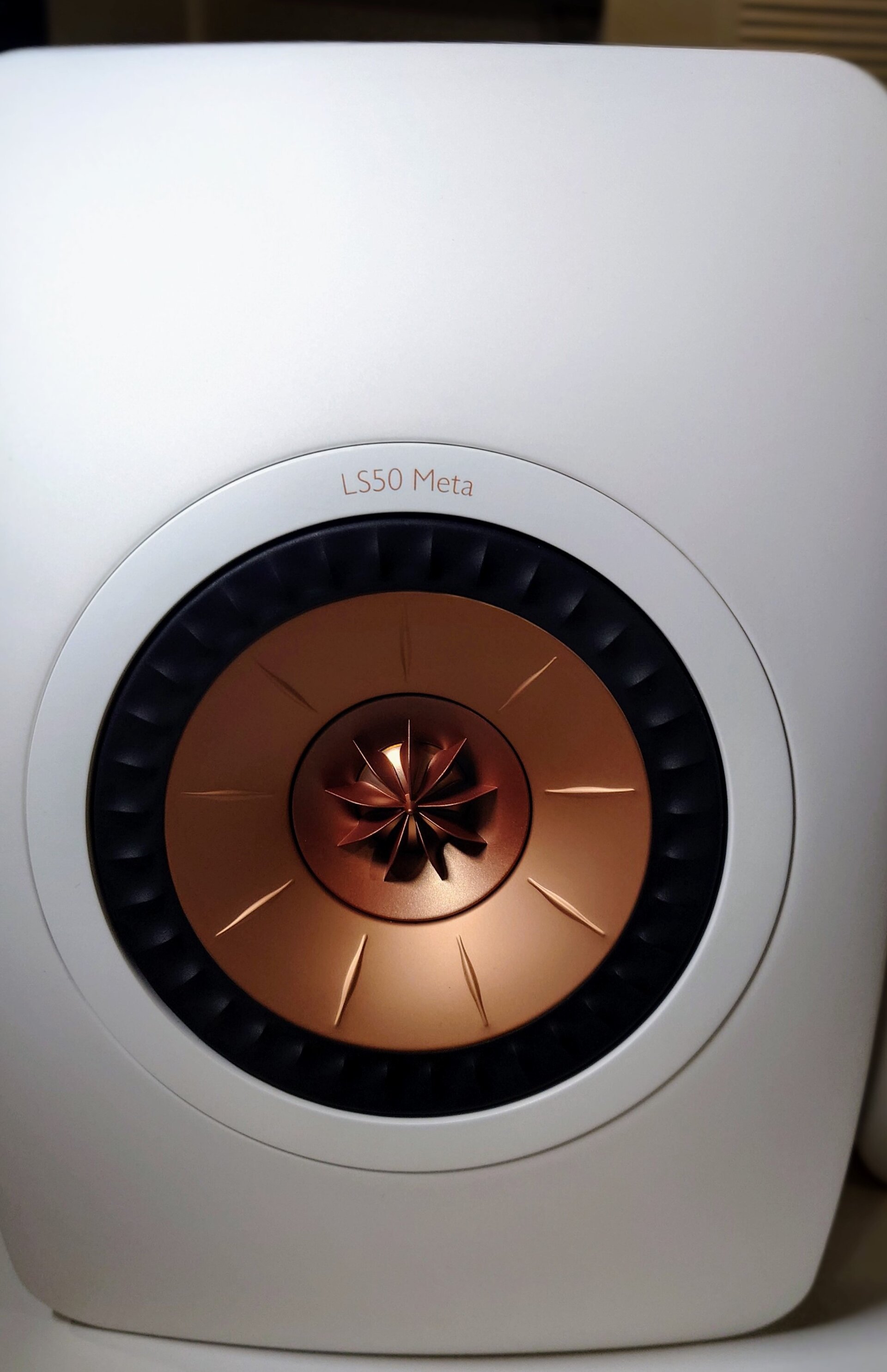 KEF LS50 Meta (White) Bookshelf Loudspeakers - Bookshelf & Small ...