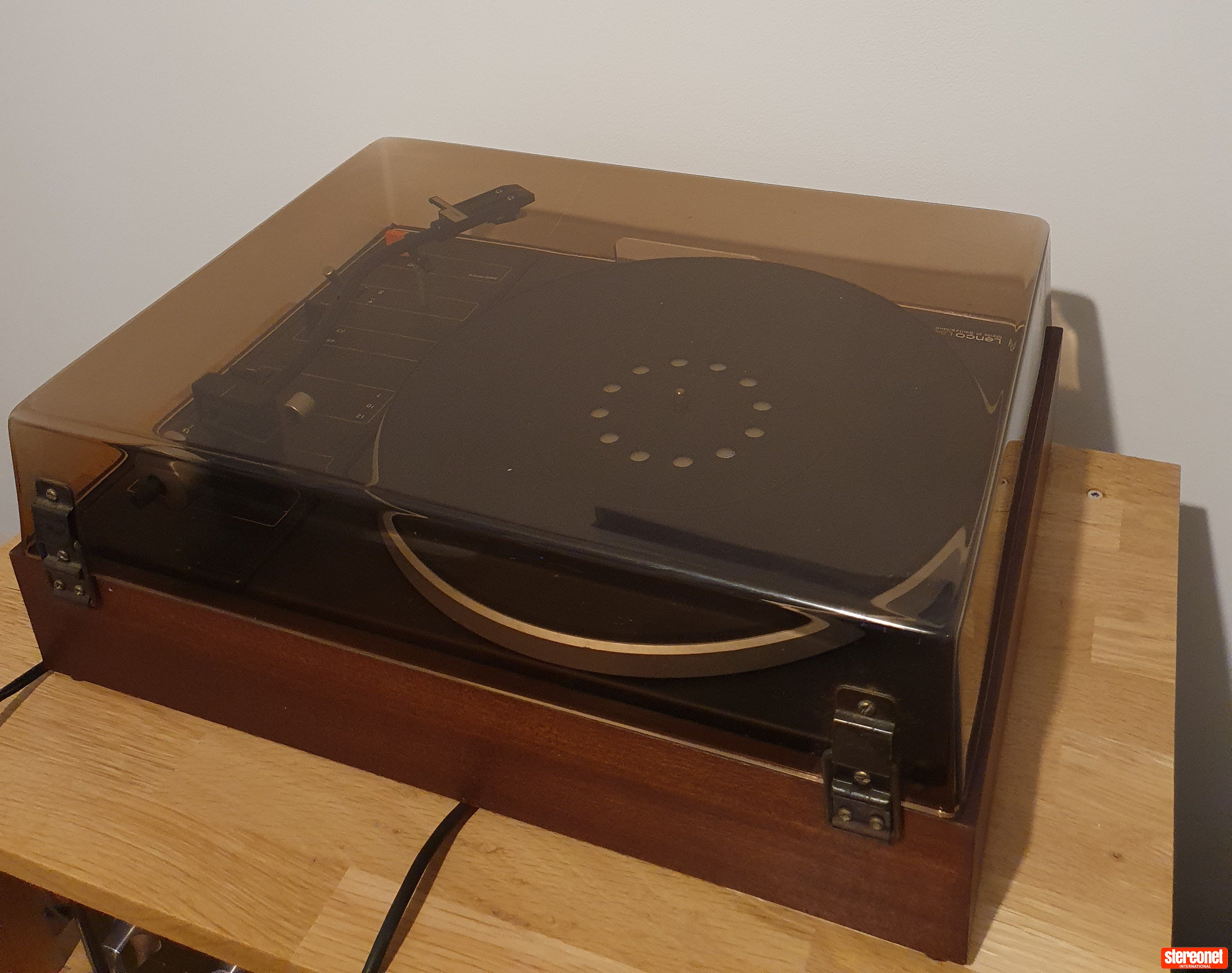 Lenco L84 Turntable - Turntables & Record Players - StereoNET