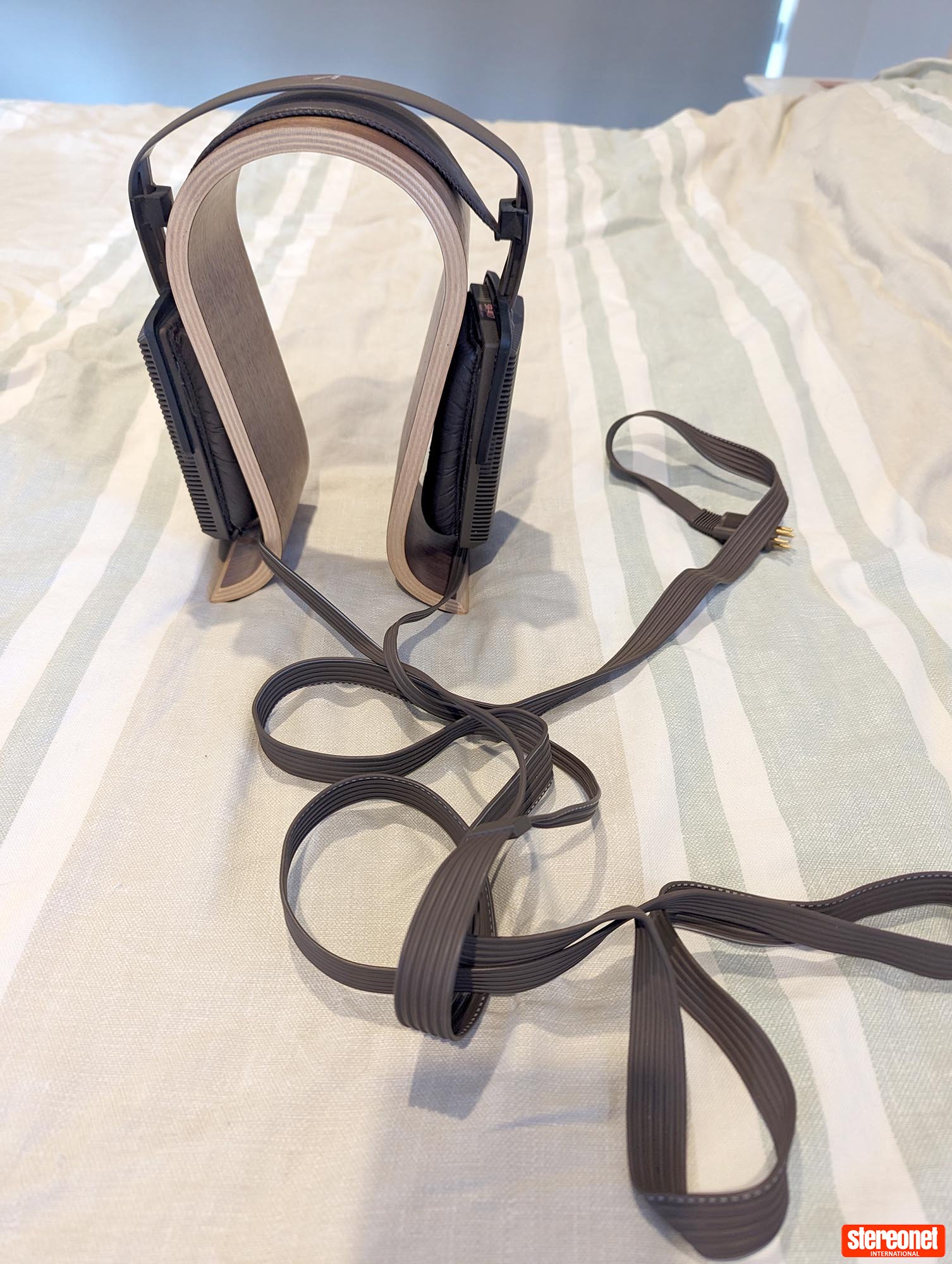 Stax SR 407 + SRM T1-W Headphones & Amplifier Package - Headphone ...