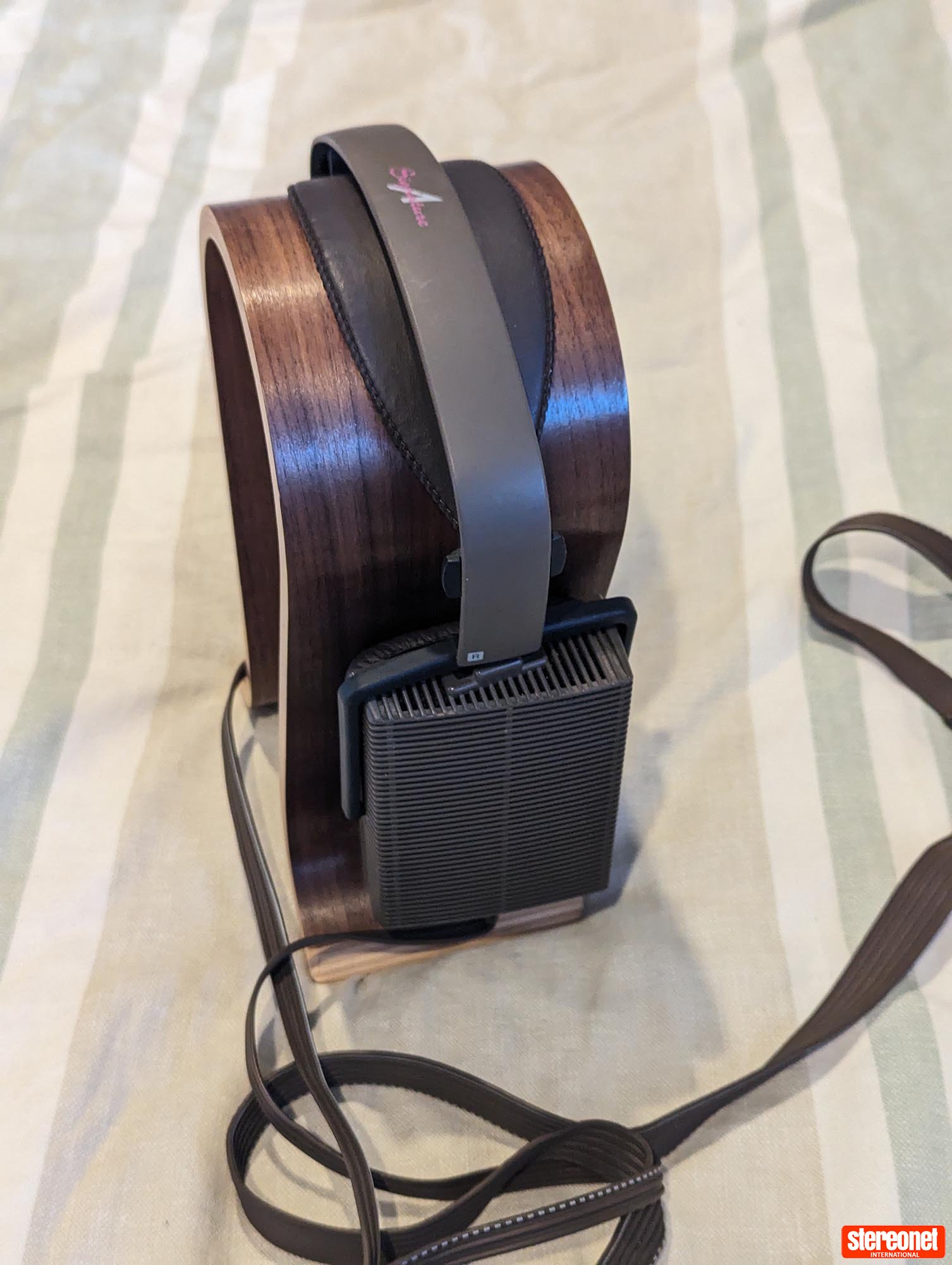 Stax SR 407 + SRM T1-W Headphones & Amplifier Package |﻿ Headphone Packages