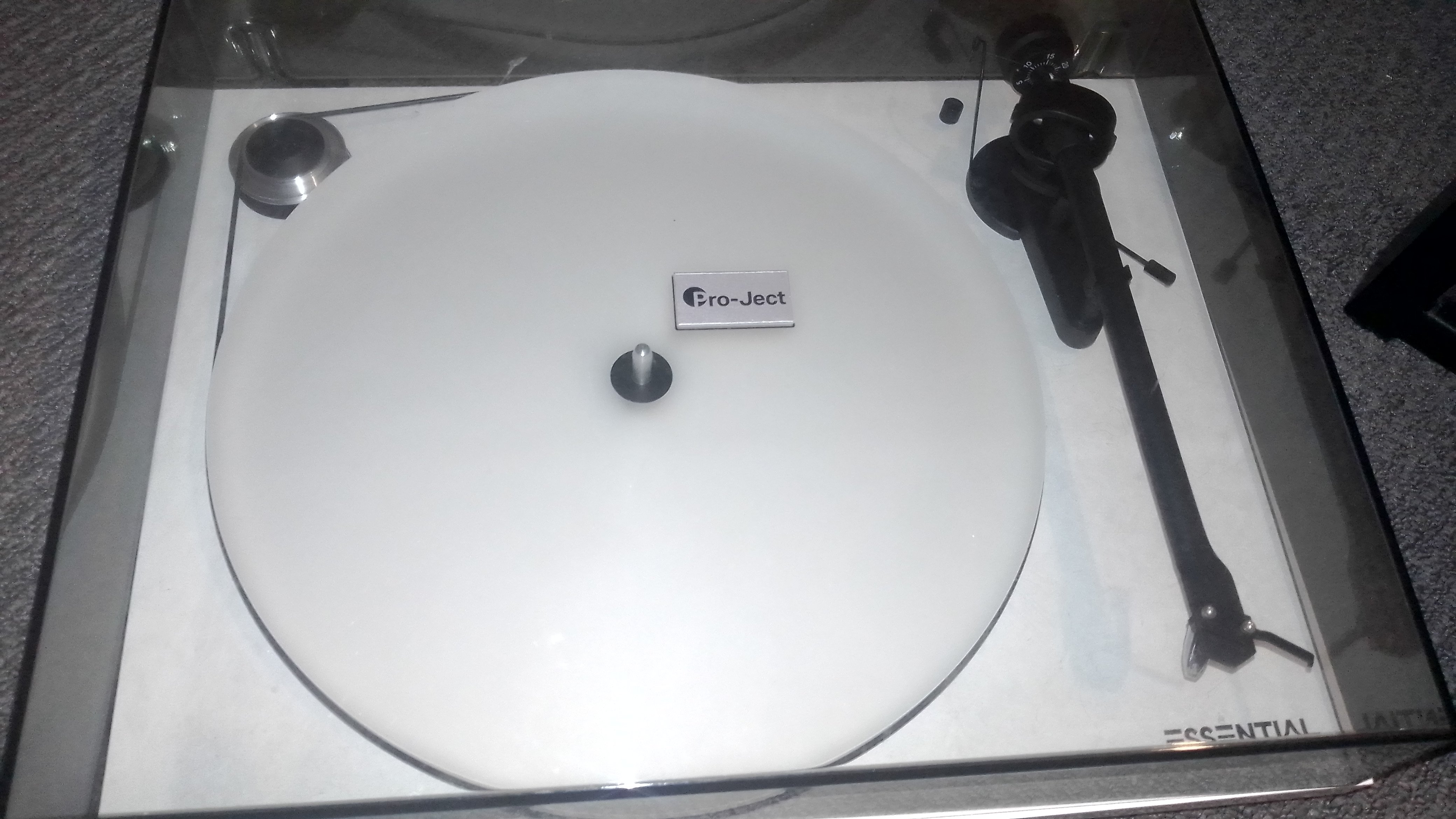 Pro-Ject PRO-ESSPHO-3-TBL-WHT Turntable - Turntables & Record Players ...