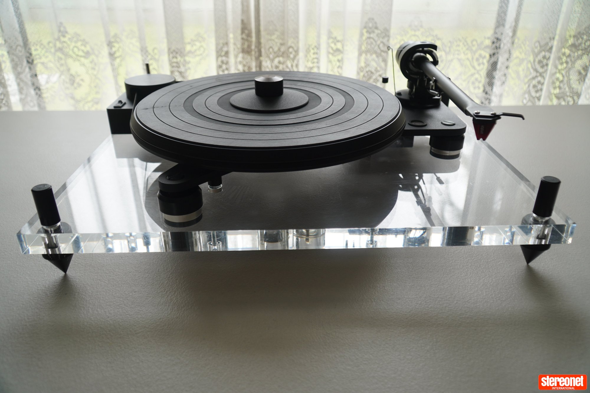 Pro-Ject 6.9 Perspective Turntable |﻿ Turntables & Record Players