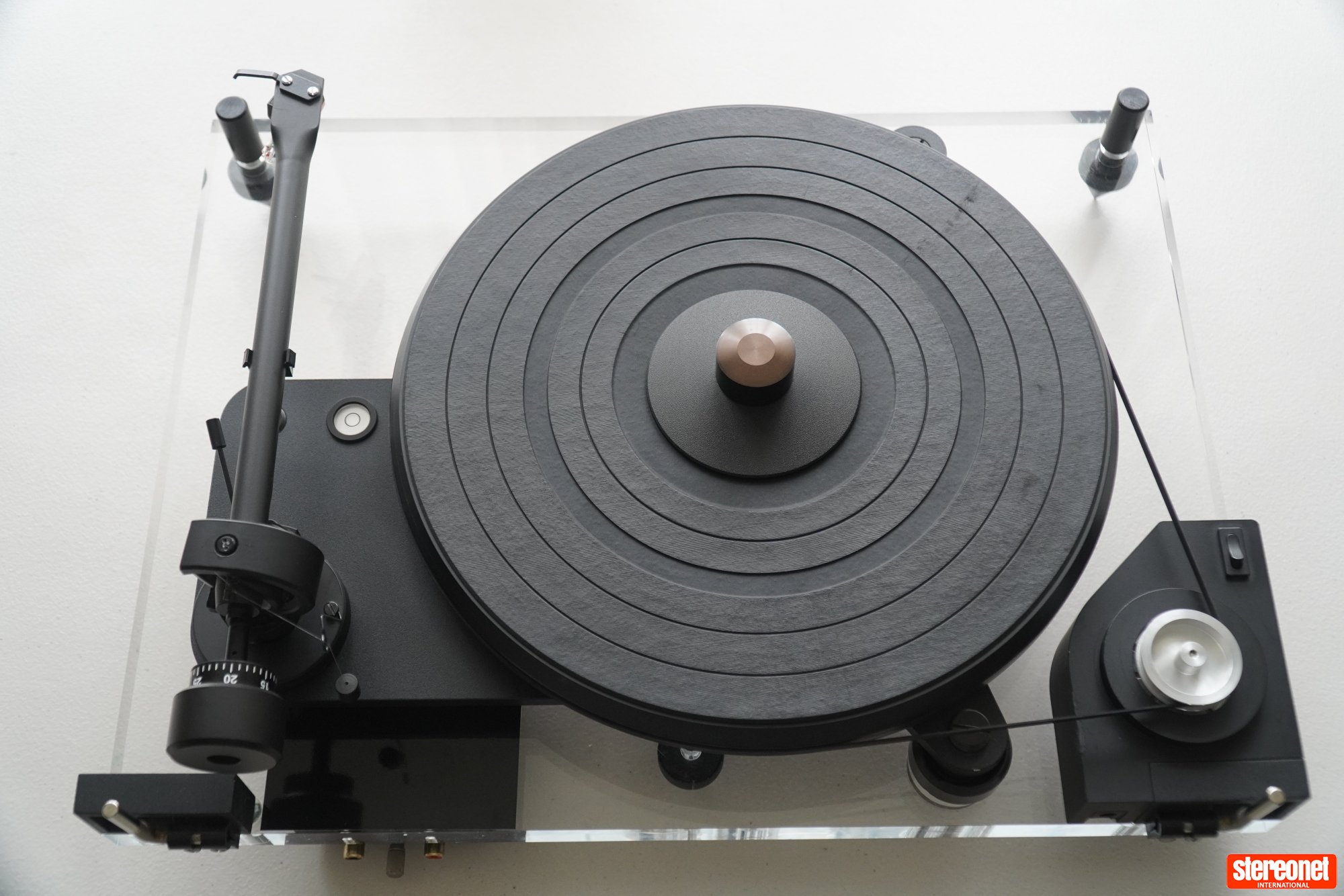 Pro-Ject 6.9 Perspective Turntable - Turntables & Record Players ...