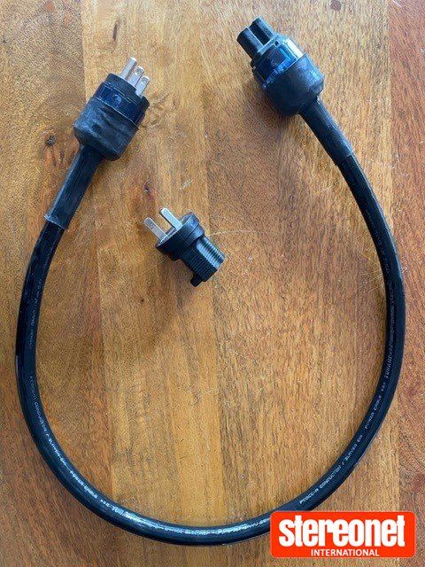 Oyaide Tunami Power Cable - Power Cables - StereoNET