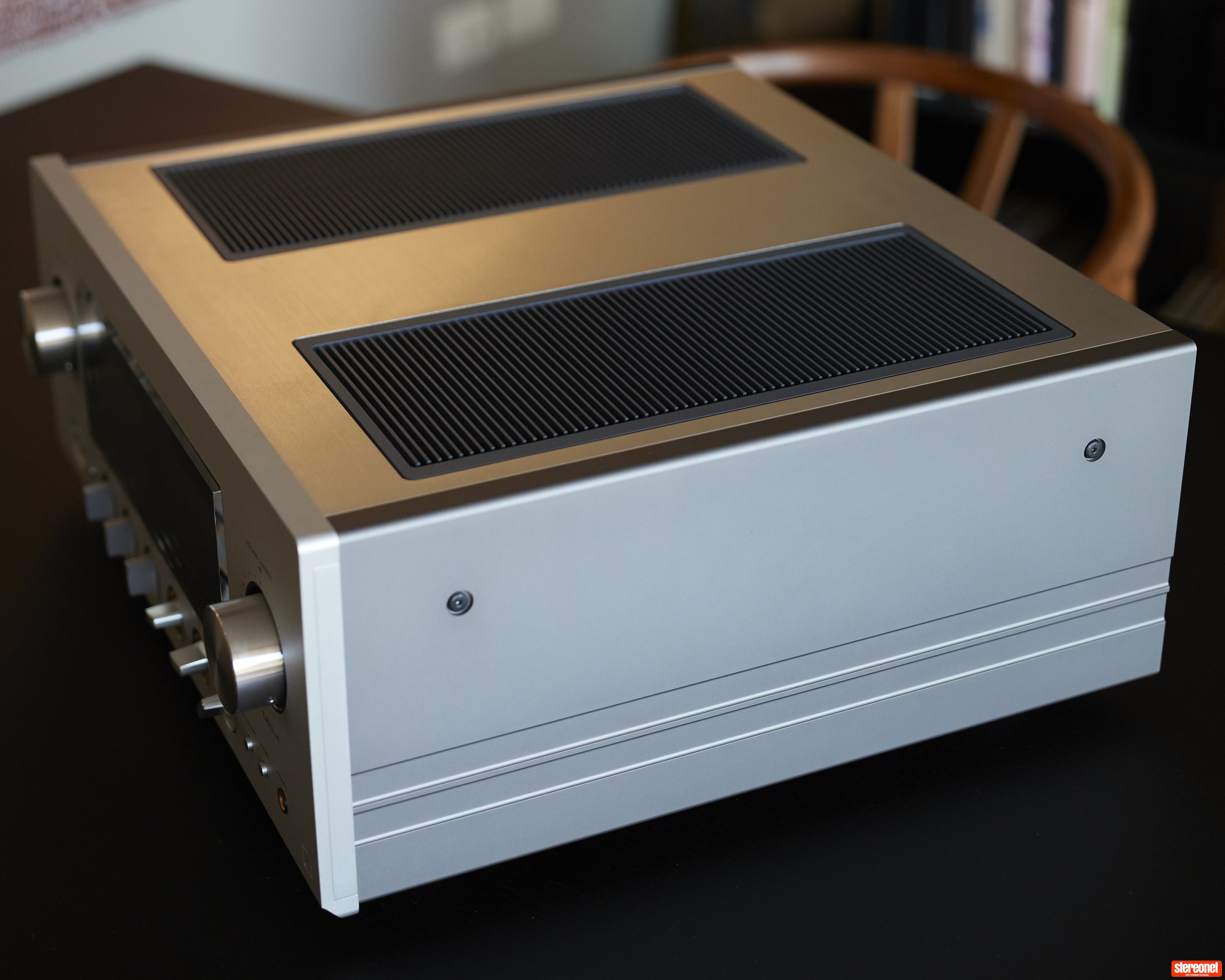 Luxman L-590AX Mark II Integrated Amplifier - Integrated Amplifiers ...