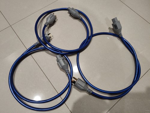 IsoTek Evo 3 Premier (2 of 3) Power Cable |﻿ Power Cables