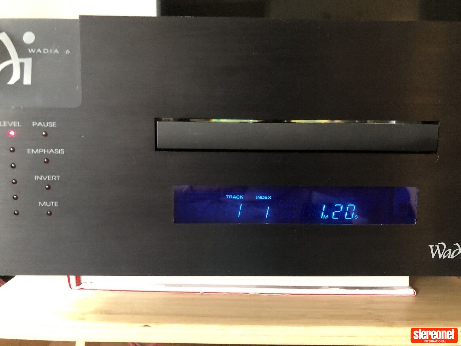 Wadia 6CD Player - CD/SACD Players & Transport - StereoNET