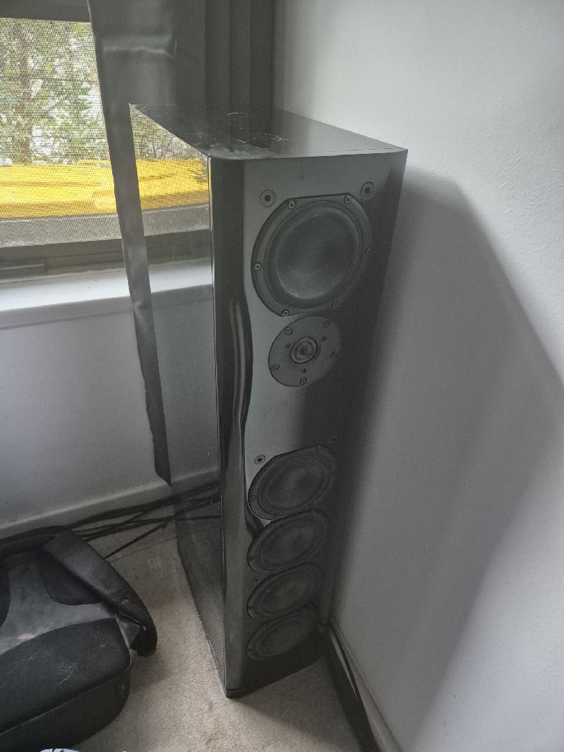 Krix Neuphonix and Epicentrix plus rear speakers Loudspeaker Package ...