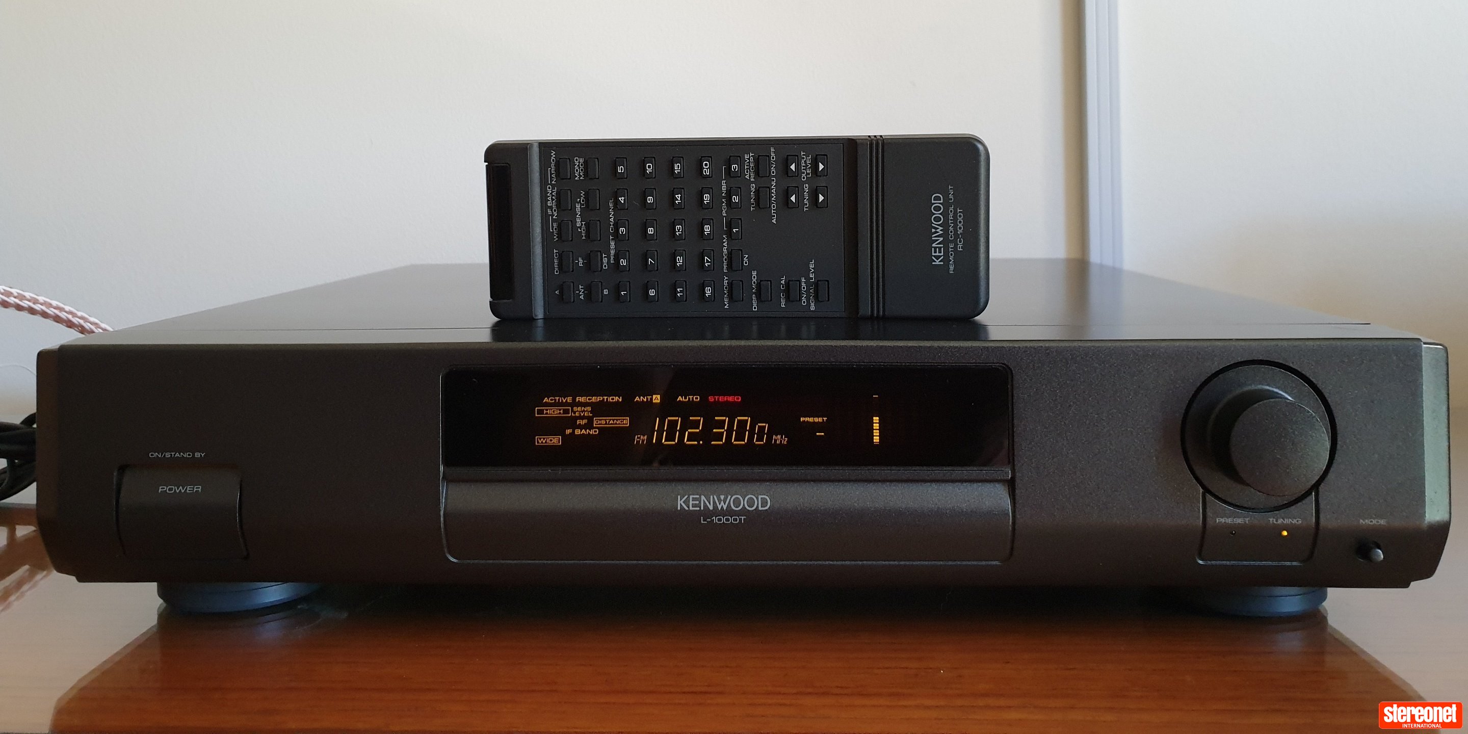 Kenwood L1000T FM Tuner - Radio & Tuners - StereoNET