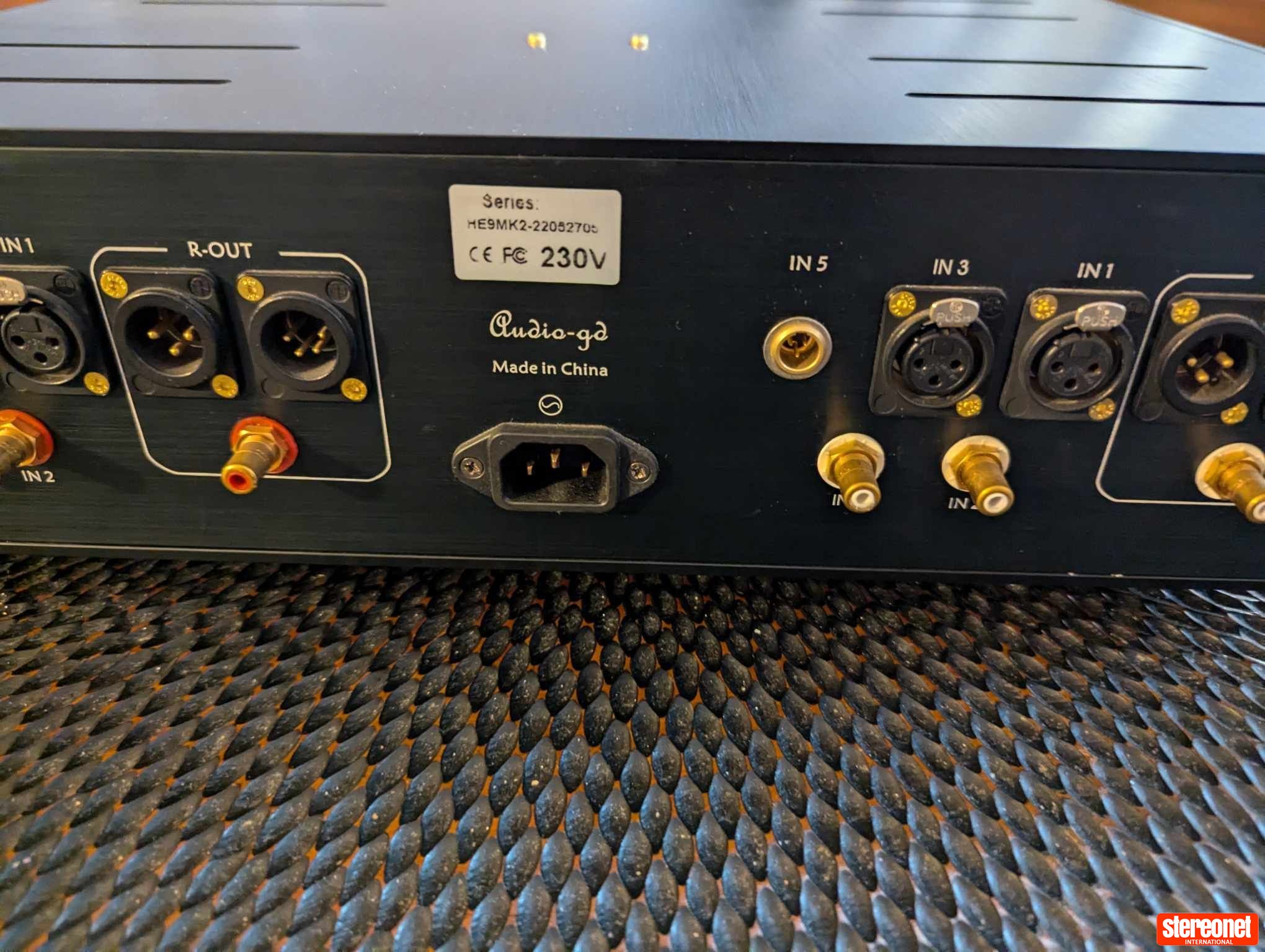 Audio-GD HE-9 MK2 Headphone Amplifier |﻿ Headphone Amps & DACs