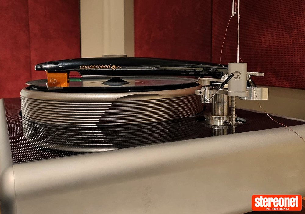 Continuum Criterion Turntable and Tonearm Package - Turntables & Record ...